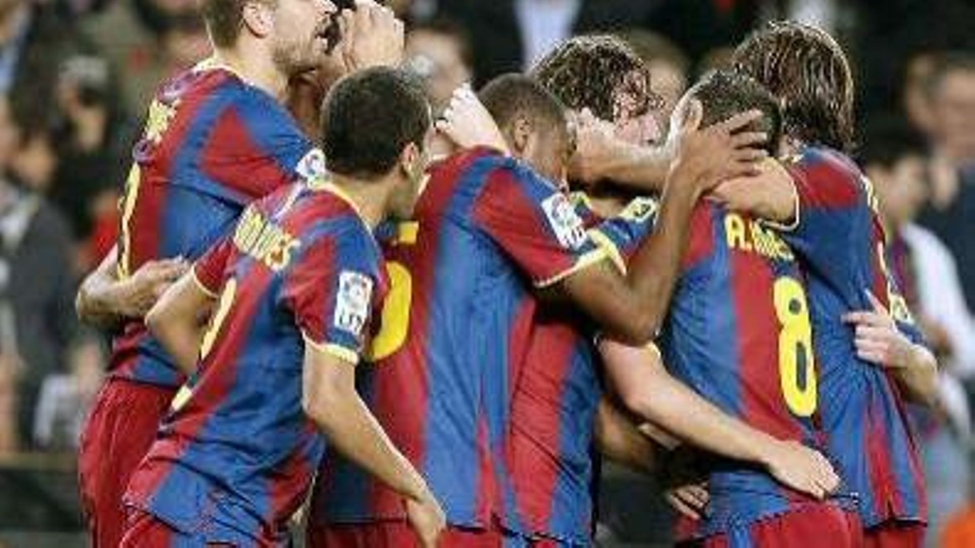 Le Barça bat Valence, le Real est leader - RTBF Actus