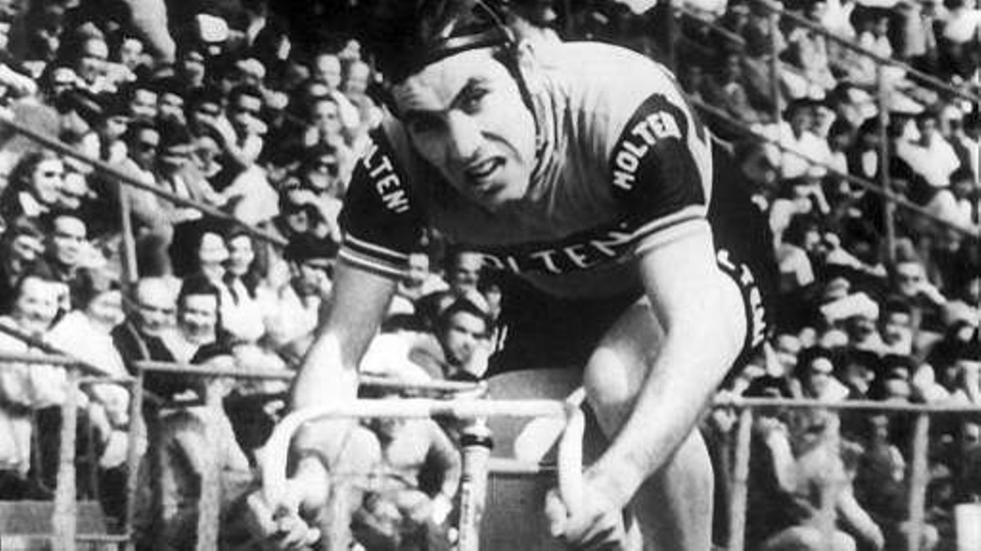 Décès du journaliste sportif René Jacobs à 89 ans - RTBF Actus