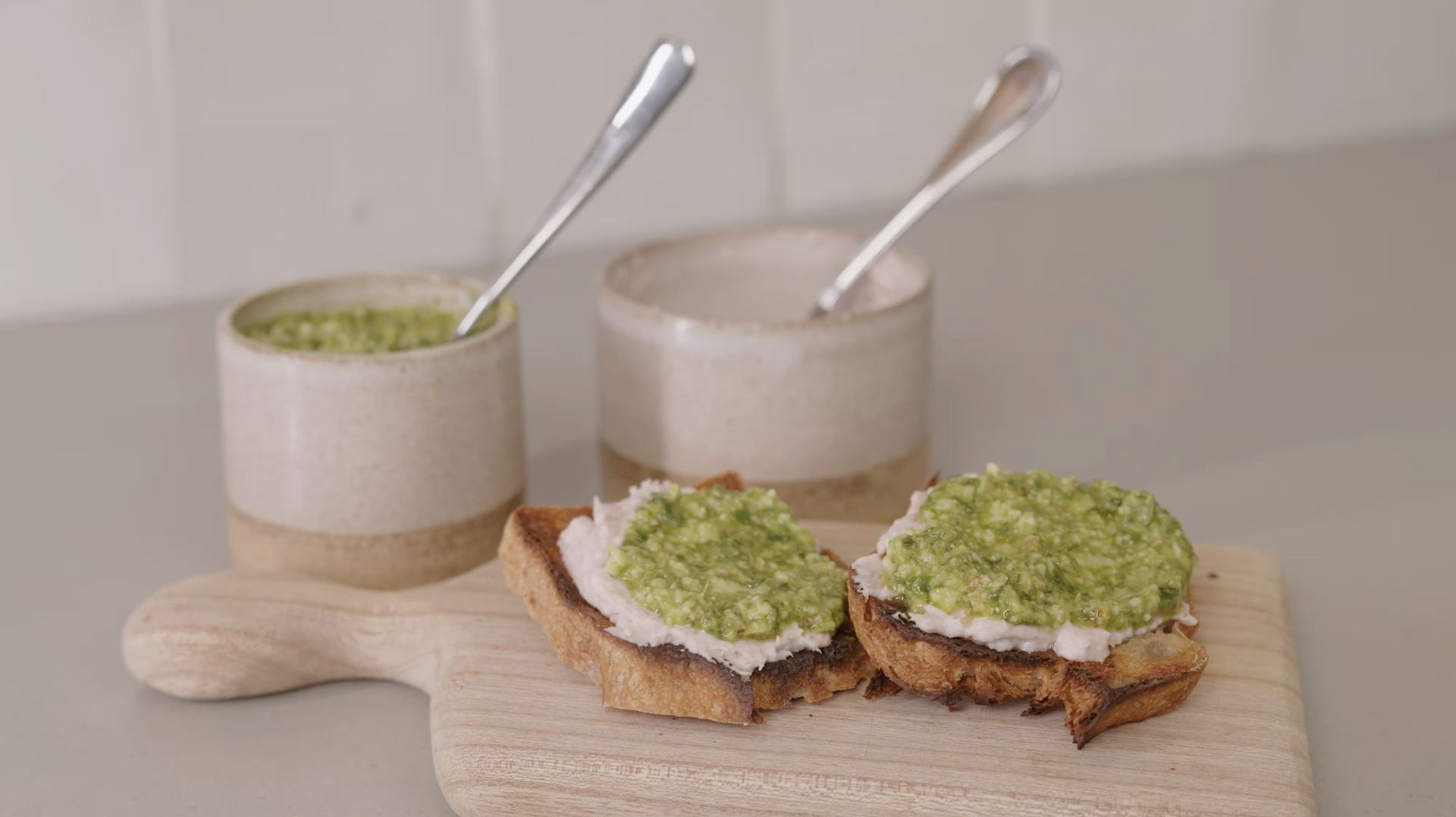 Une recette simple et originale : toast de pain au levain, mousse de ...