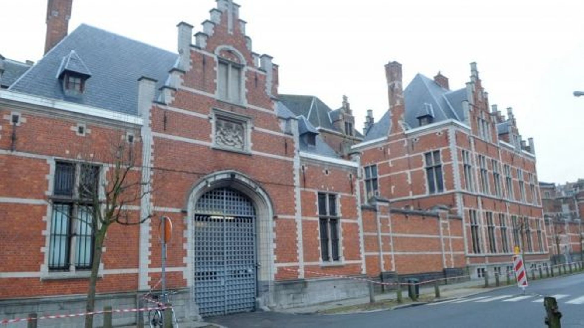 400 000 jours de congés pour les gardiens de prison - RTBF Actus