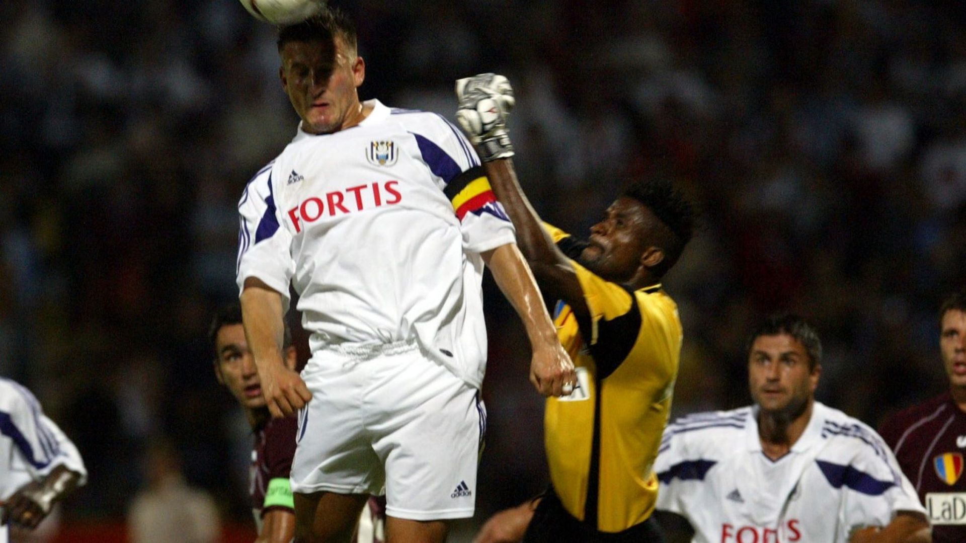 Décès du gardien ghanéen Ibrahim Dossey - RTBF Actus