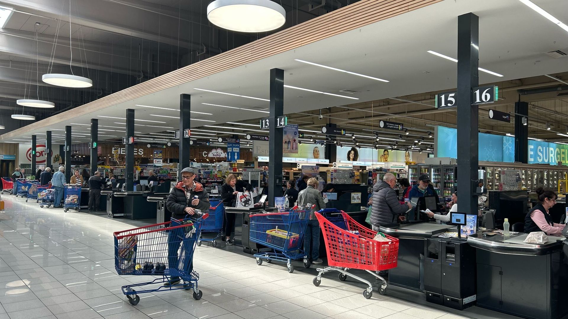 C'est la fin pour Cora : fermeture des 7 magasins début 2026, le ...