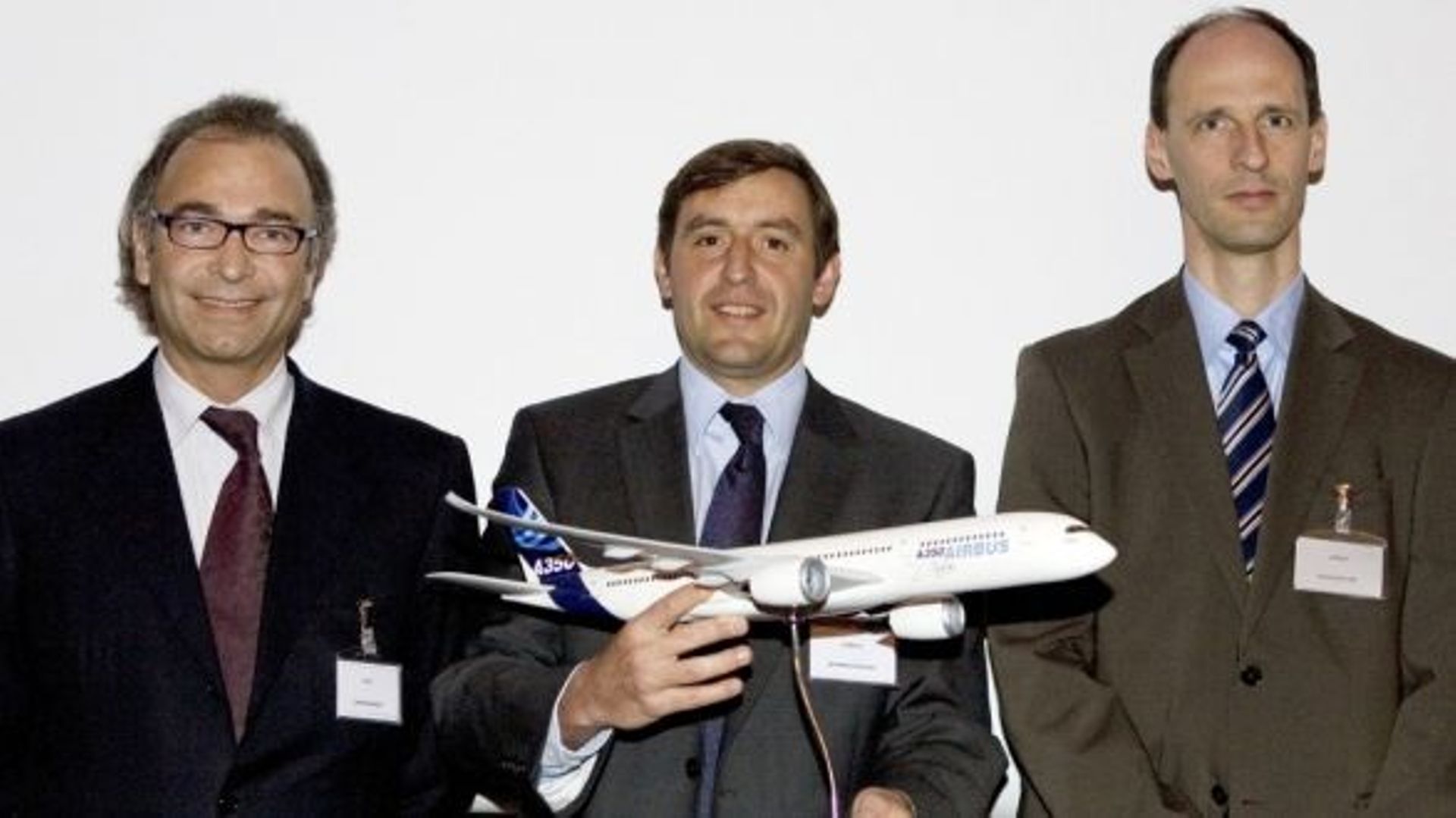 Belairbus se lie à Airbus pour les 20 prochaines années - RTBF Actus