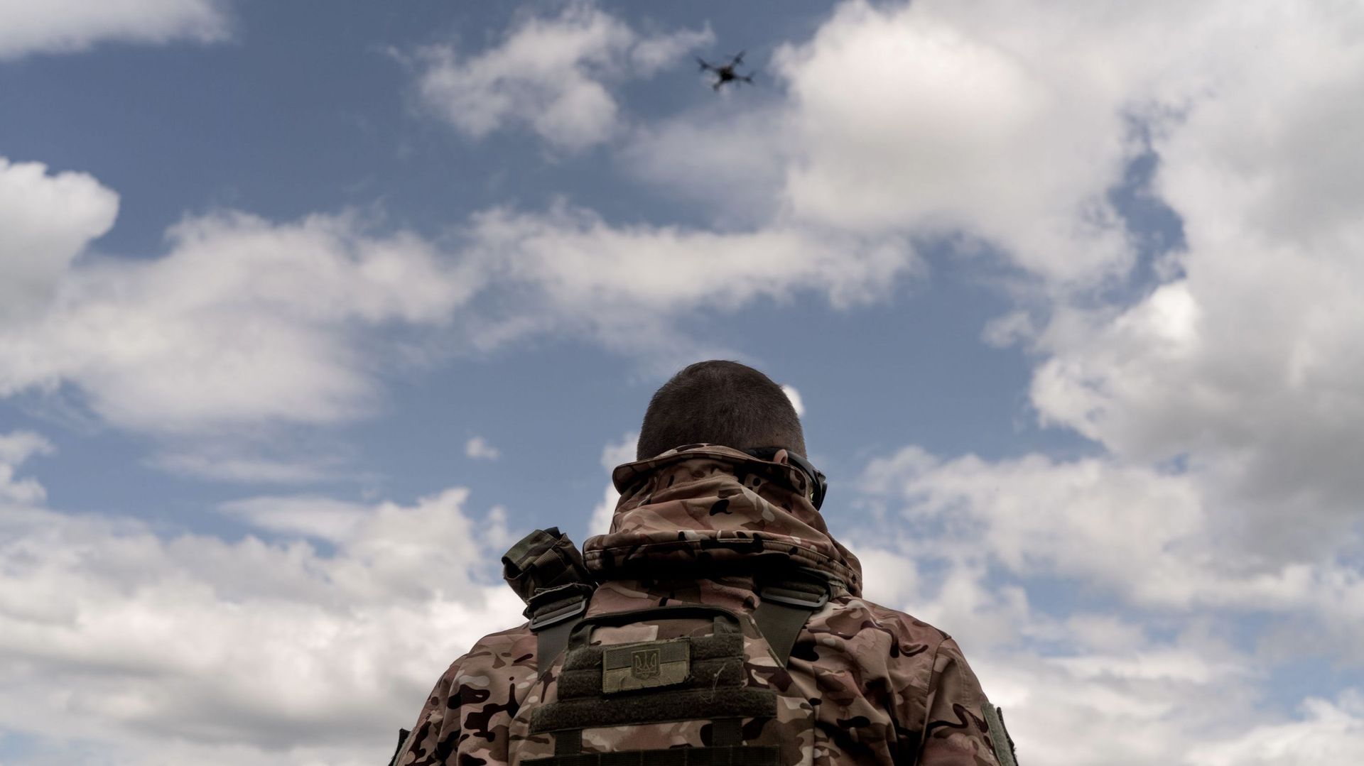 L'Ukraine et la Russie chacun la cible d'attaques 'record' de drones ennemis - RTBF Actus