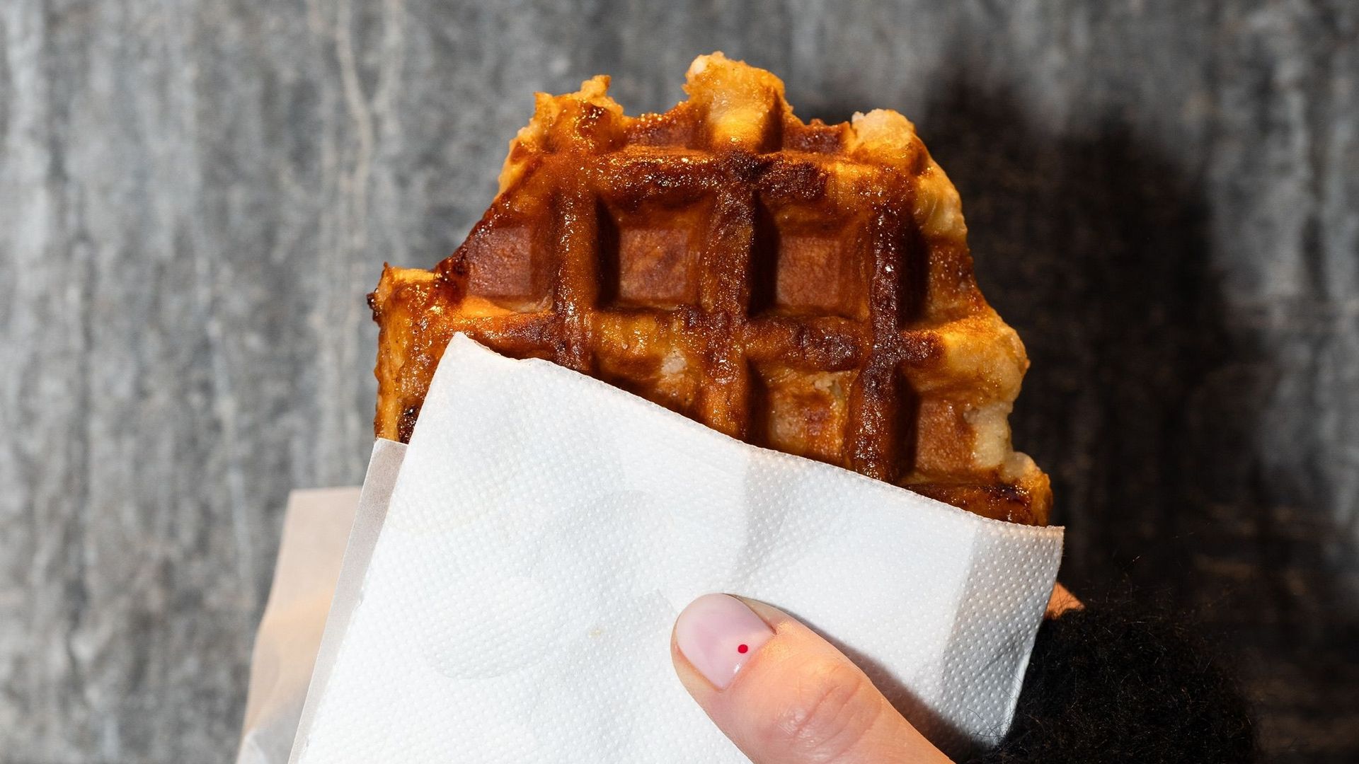 Trois adresses pour fêter la Journée internationale de la Gaufre - RTBF ...