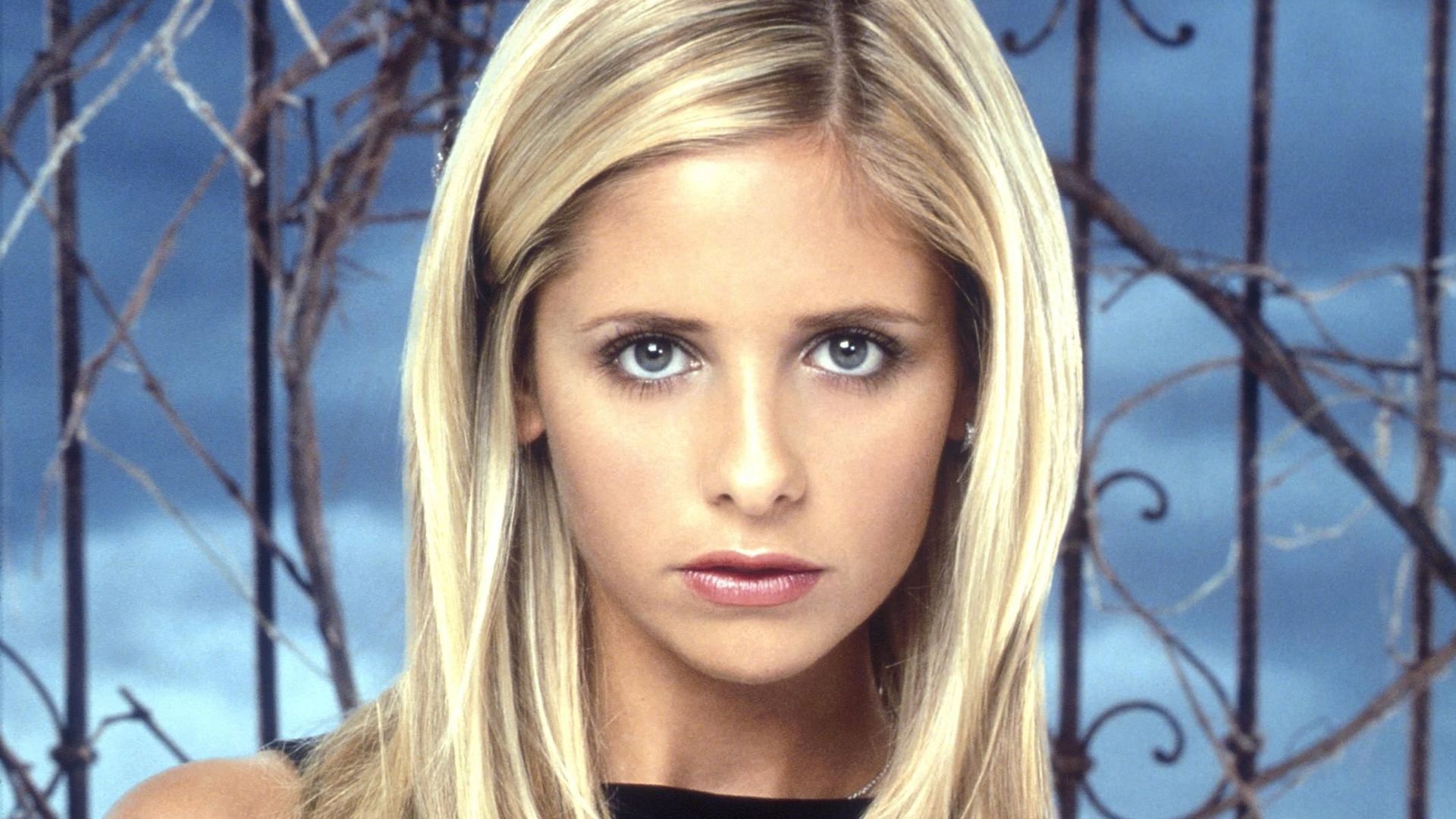 Sarah Michelle Gellar annonce que le reboot de 'Buffy contre les vampires' avance plus vite que ...