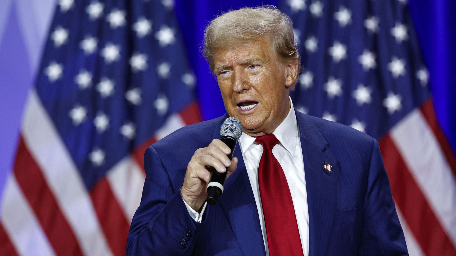 'Tout cela pour un coup d'éclat politicien' : Kamala Harris accuse ...