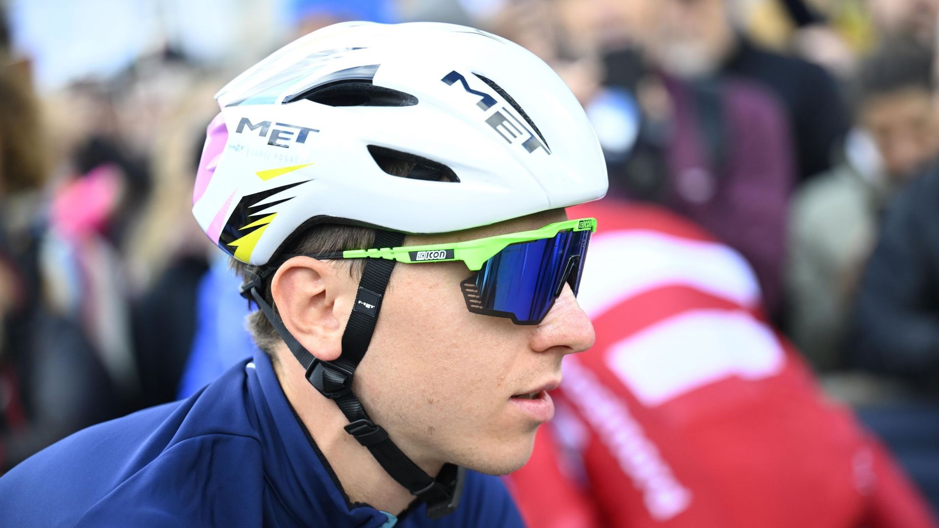 Maxim Van Gils règle Tim Wellens en Andalousie et ouvre son compteur ...