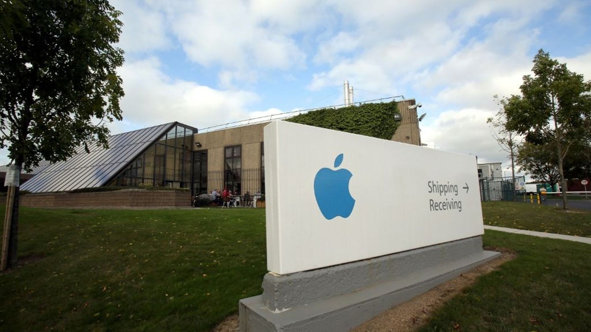 Apple: Dublin accuse la Commission d'ingérence dans sa politique ...