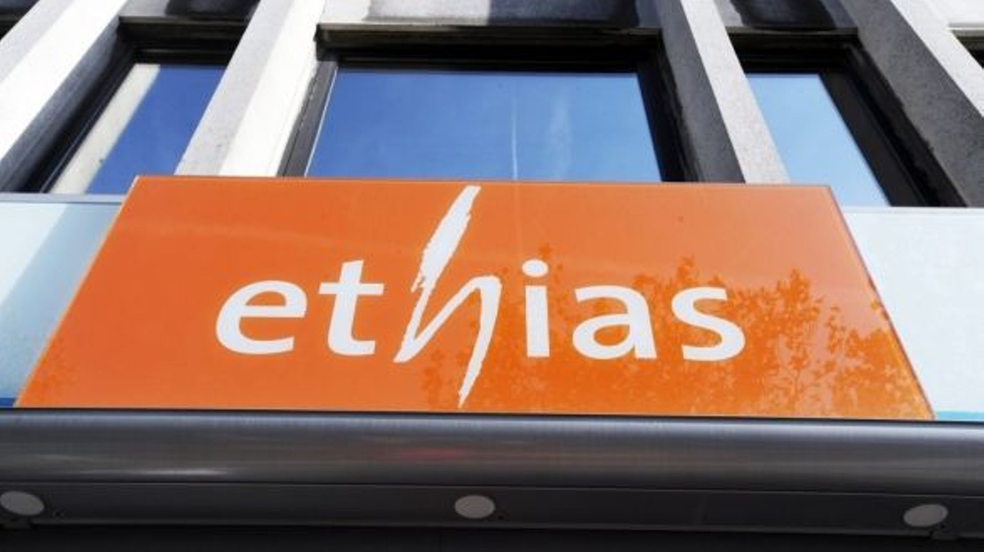 La direction d'Ethias a reçu des millions de bonus - rtbf.be