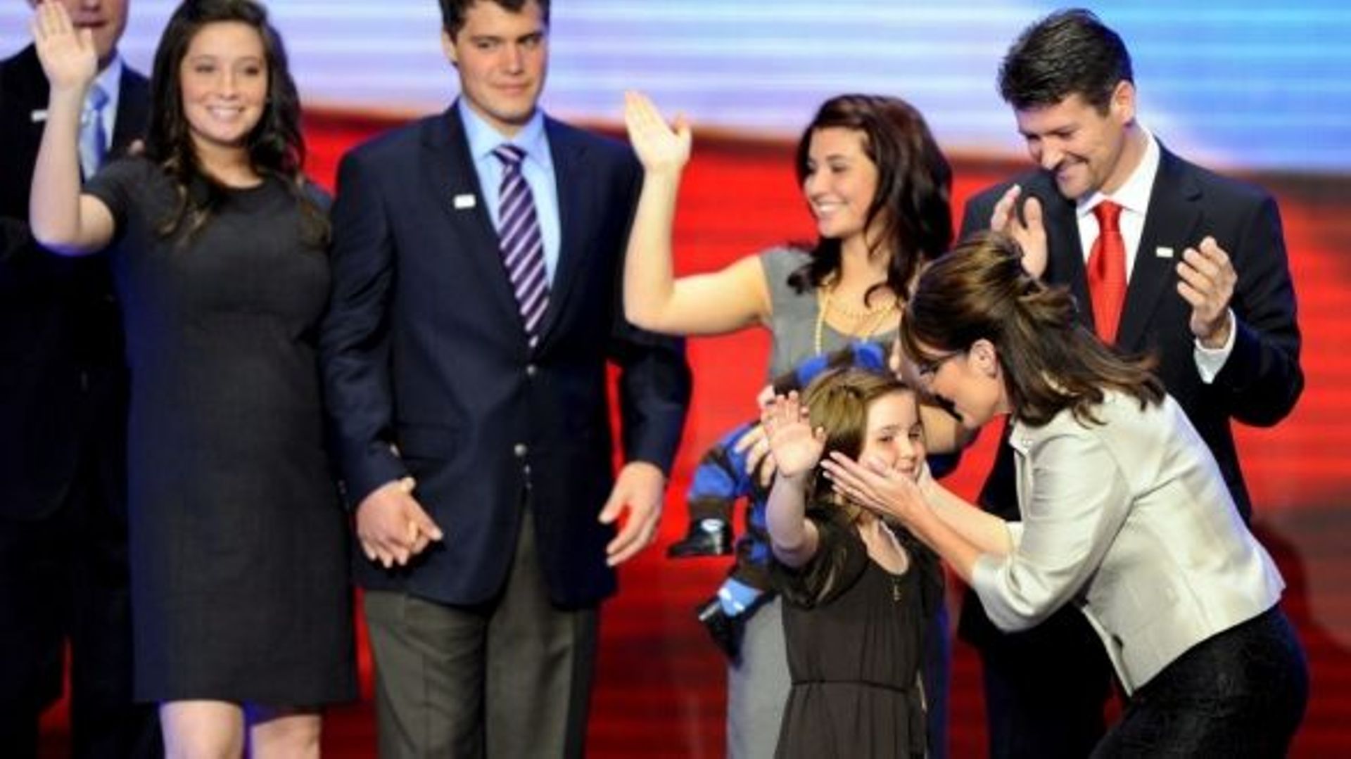 Les républicains paient un sac Vuitton à Piper Palin, six ans - RTBF Actus