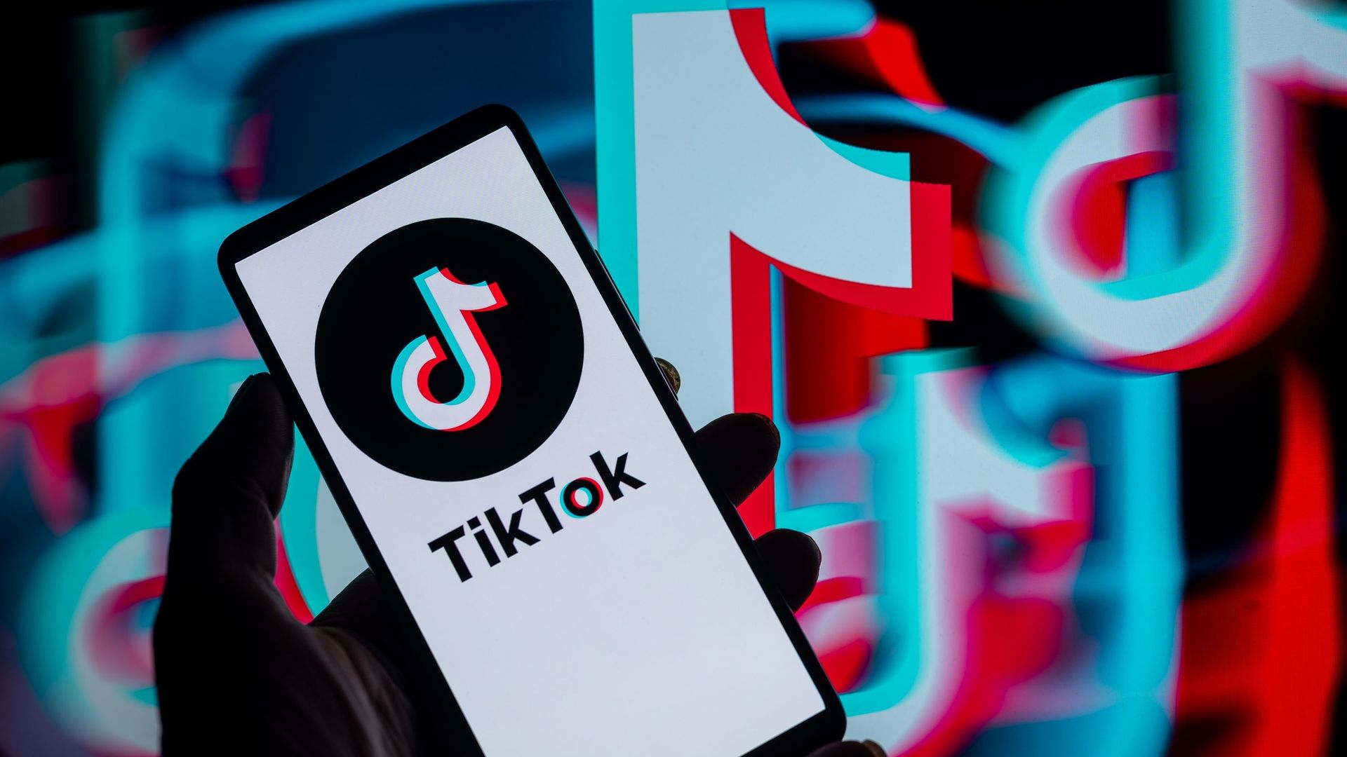 TikTok, un outil de contrôle au service de Pékin ? - RTBF Actus
