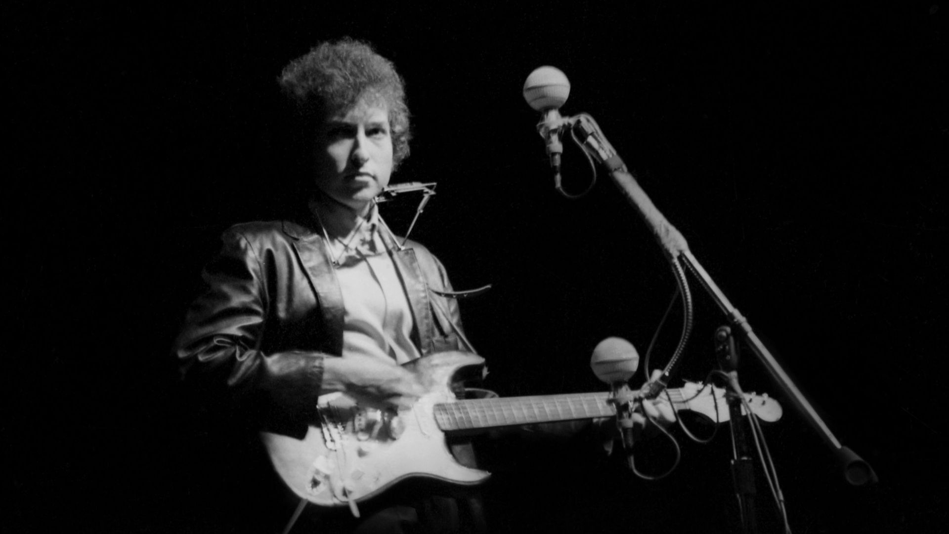Bob Dylan entre folk et rock : ce morceau à la guitare électrique ...