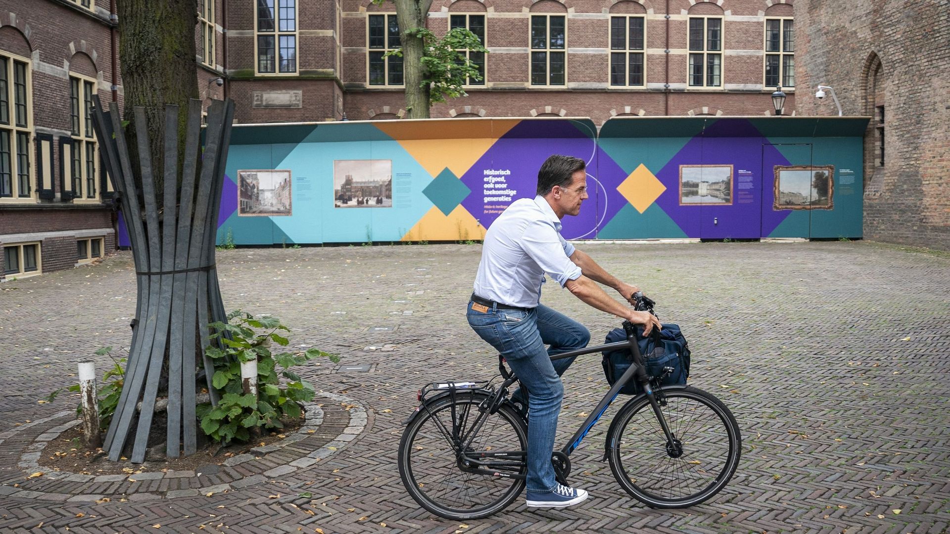 Qui est Mark Rutte, 'l'homme en teflon' qui va prendre la tête de l ...