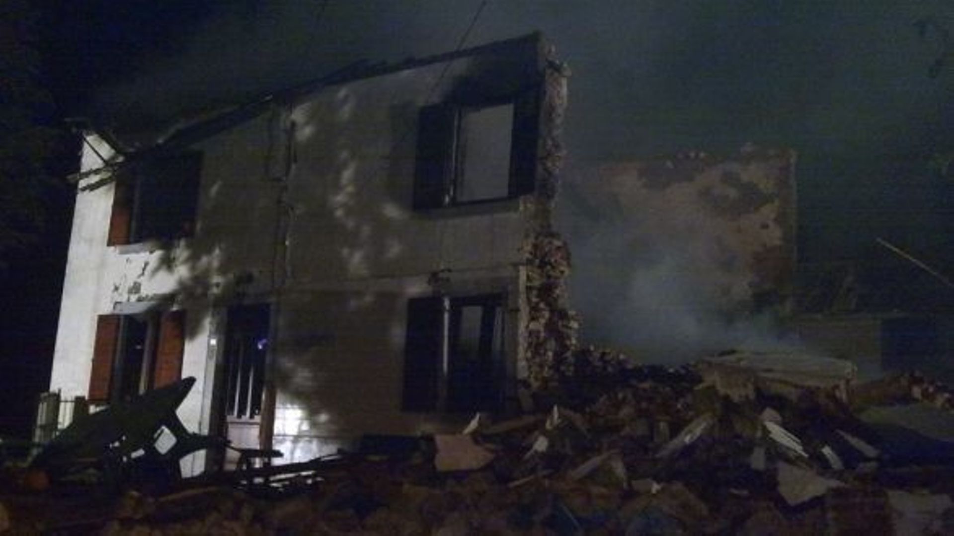 Spectaculaire explosion de gaz à Buzet