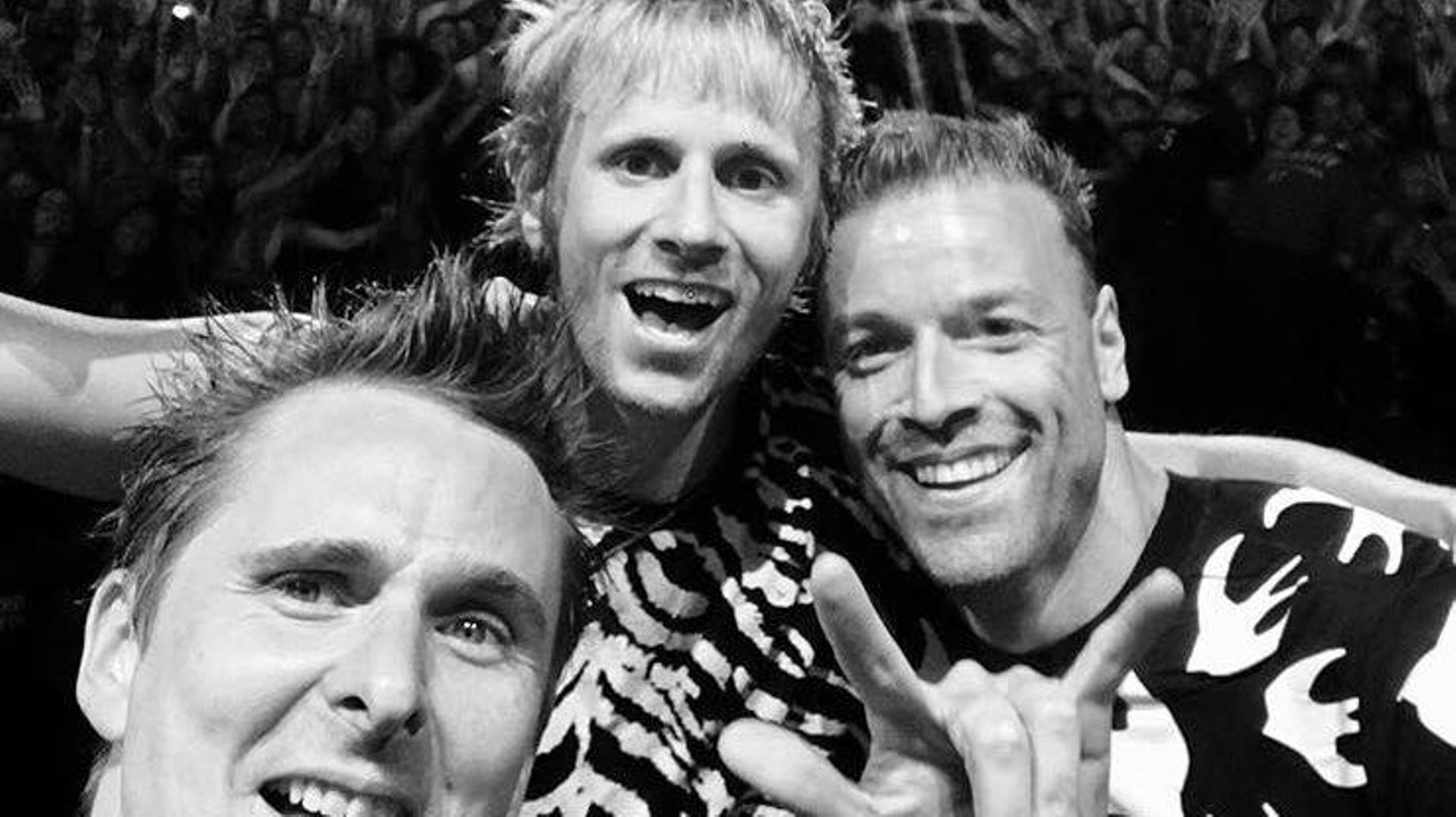 Vidéo: version live officielle de 'Dig Down', le nouveau Muse - RTBF Actus