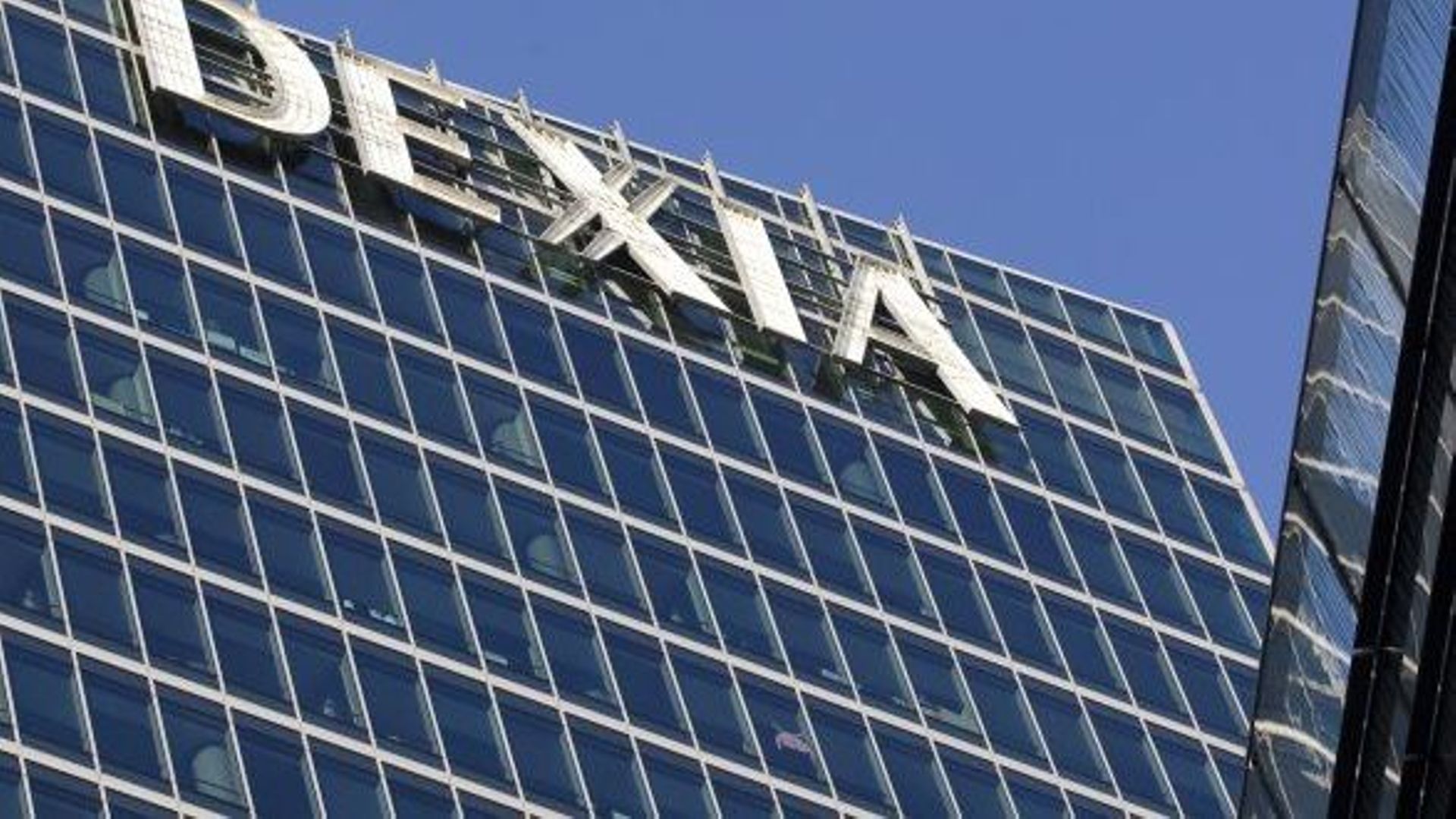 L'Etat belge s'engage un peu plus dangereusement envers le groupe Dexia