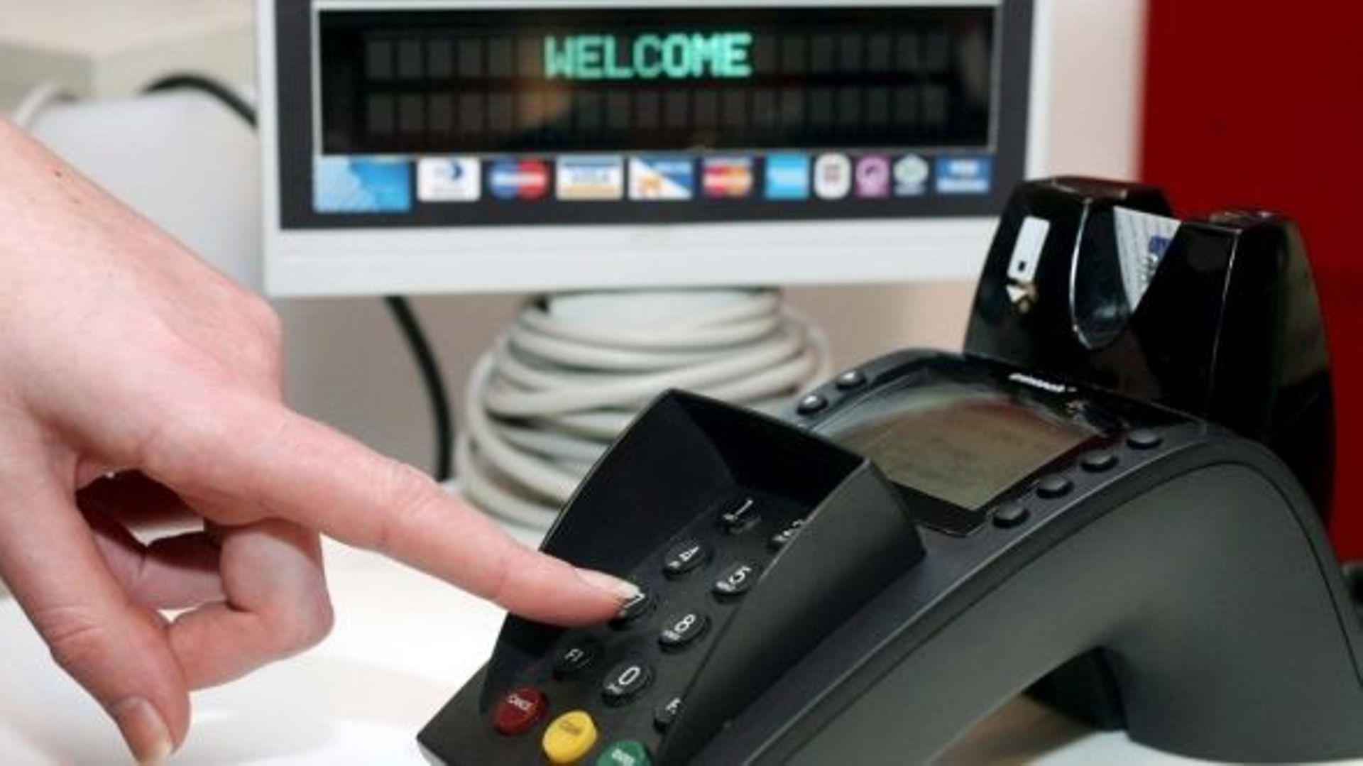 Record absolu de paiements électroniques mercredi - RTBF Actus