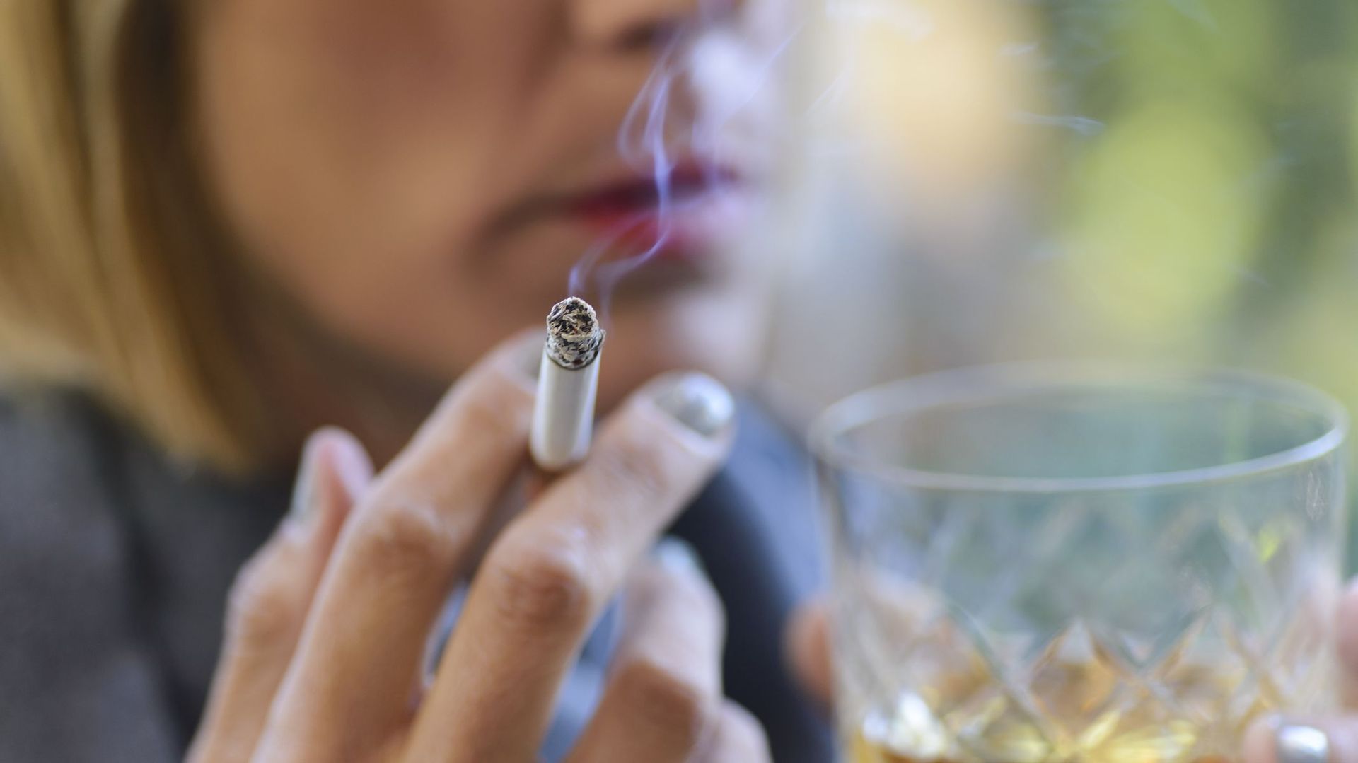 Alcool et tabac : arrêter les deux en même temps, est-ce possible ...