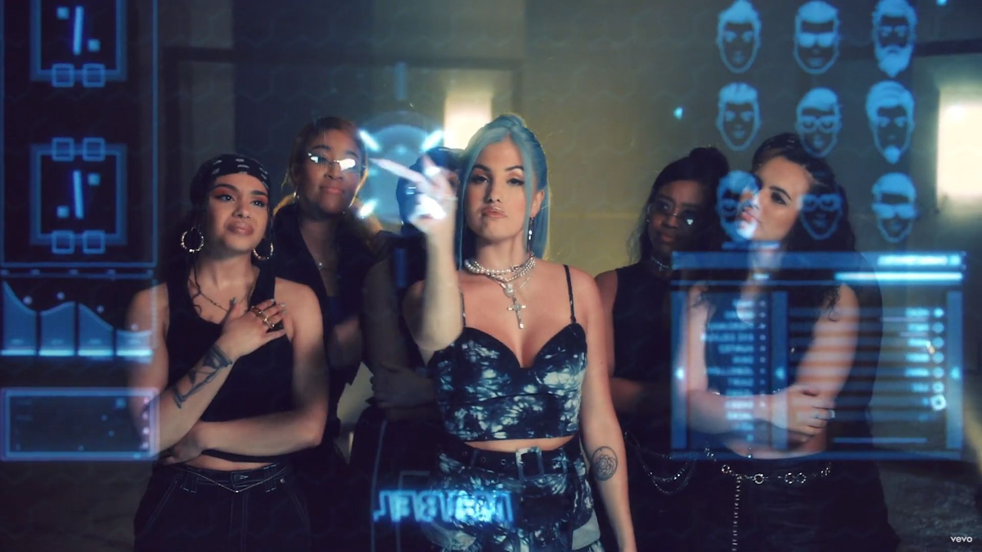 Mabel se cherche un petit ami dans le clip de 'Boyfriend' - RTBF Actus