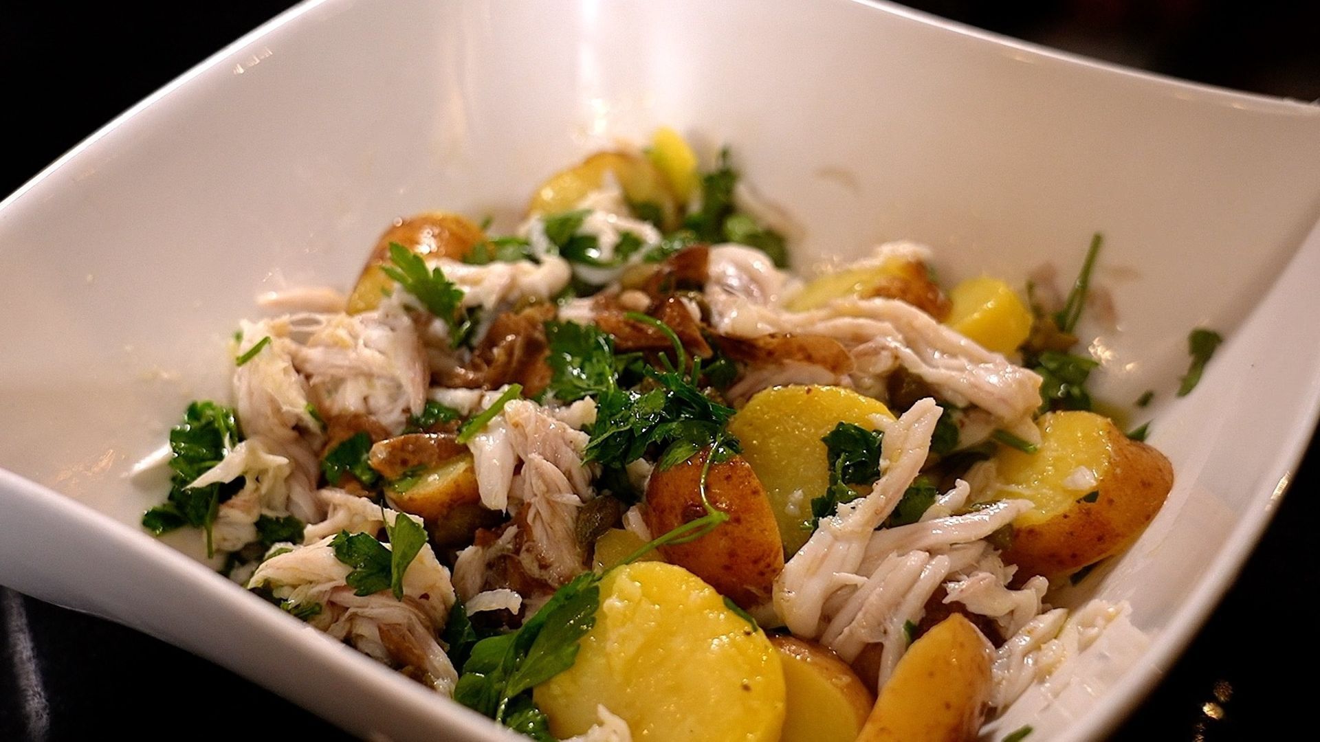 Recette de la salade de raie et pommes de terre aux câpres de Gerald ...