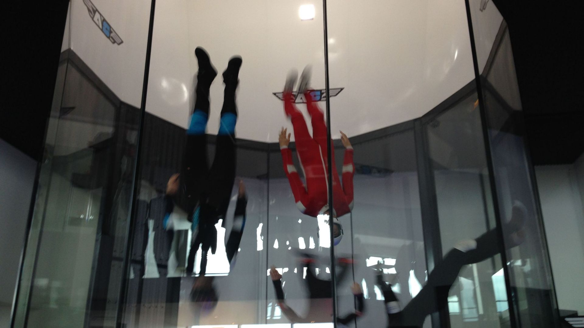 'L'école de vol humain': de quoi s'envoler en l'air! - RTBF Actus