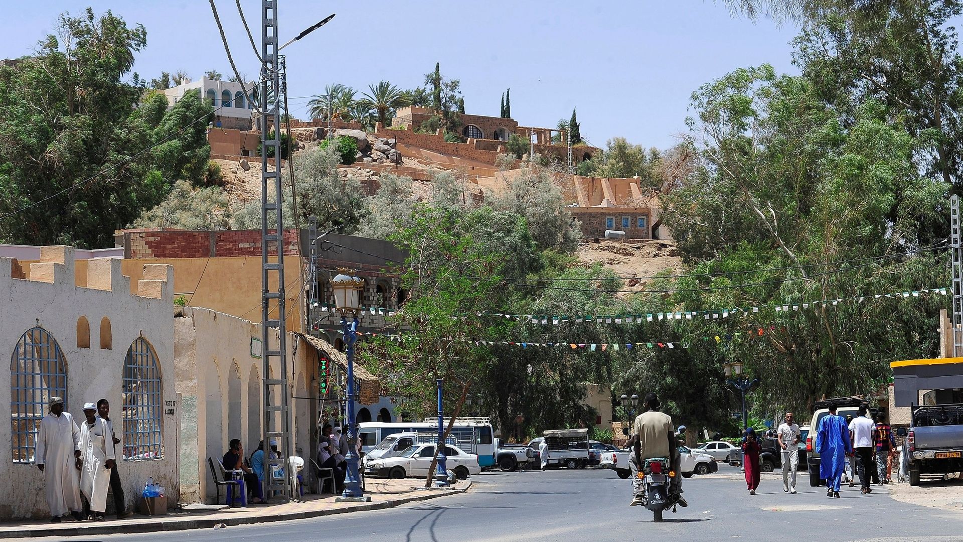 Algérie : l’oasis de Djanet attire de plus en plus de touristes ...
