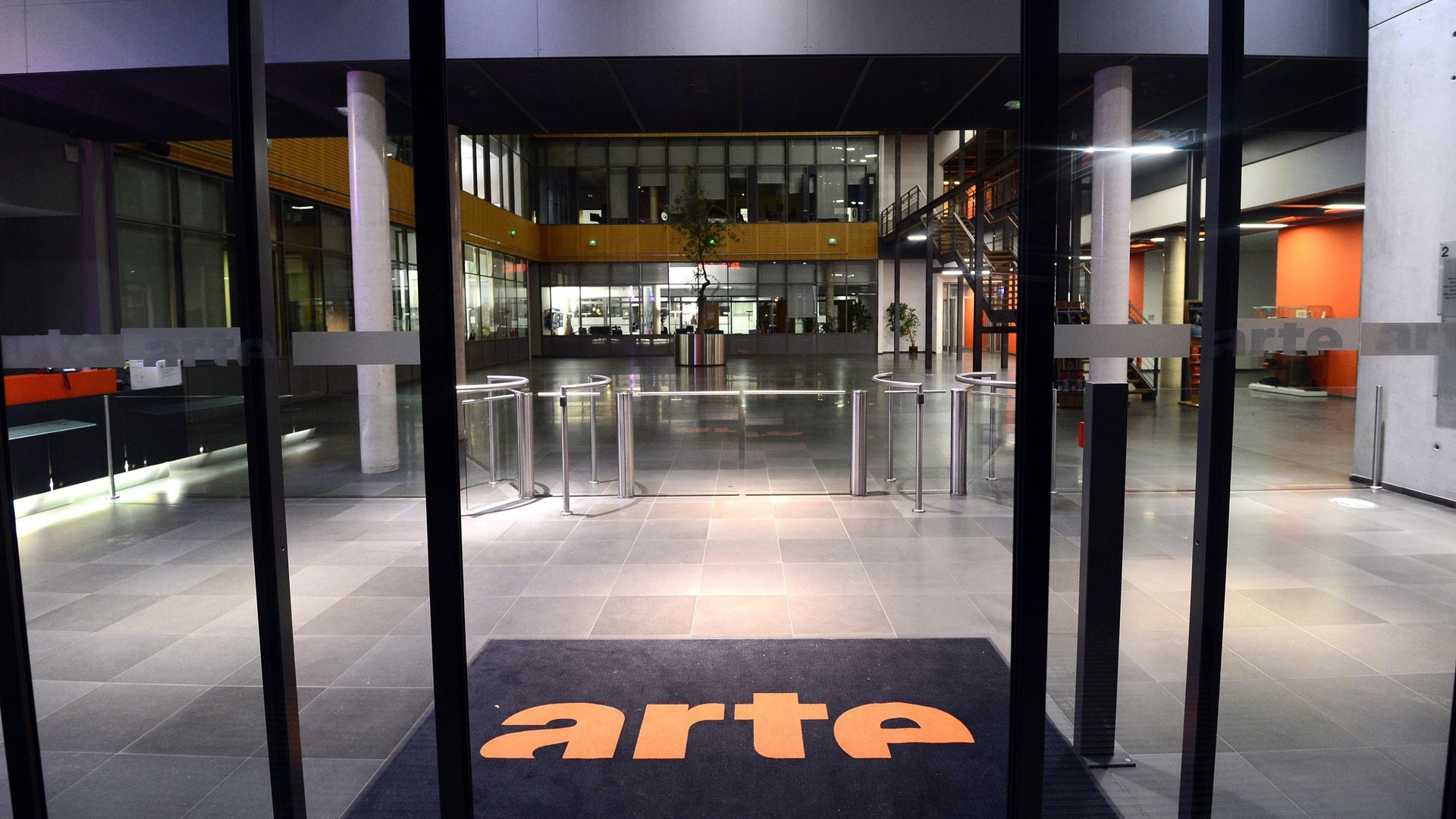 La chaîne Arte lance des programmes en anglais et espagnol - RTBF Actus