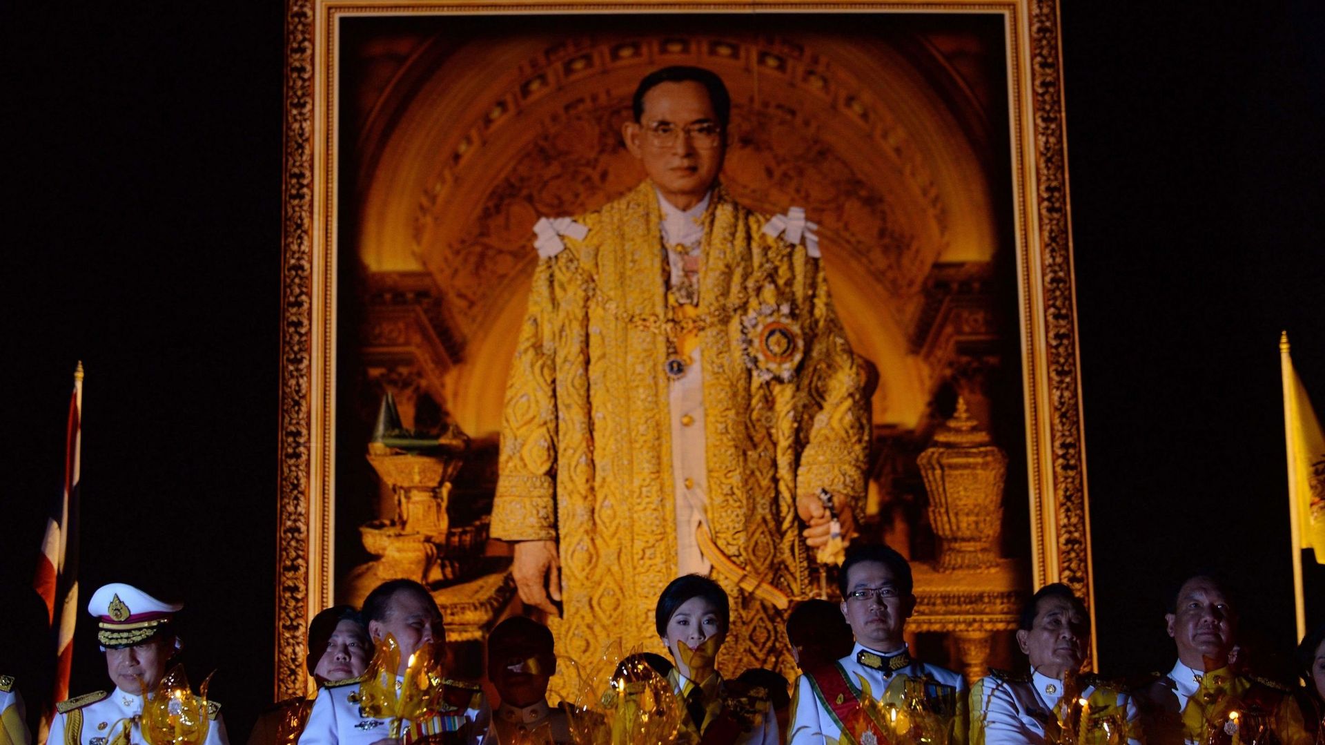 Thailande: crime de lèse majesté pour deux étudiants - RTBF Actus