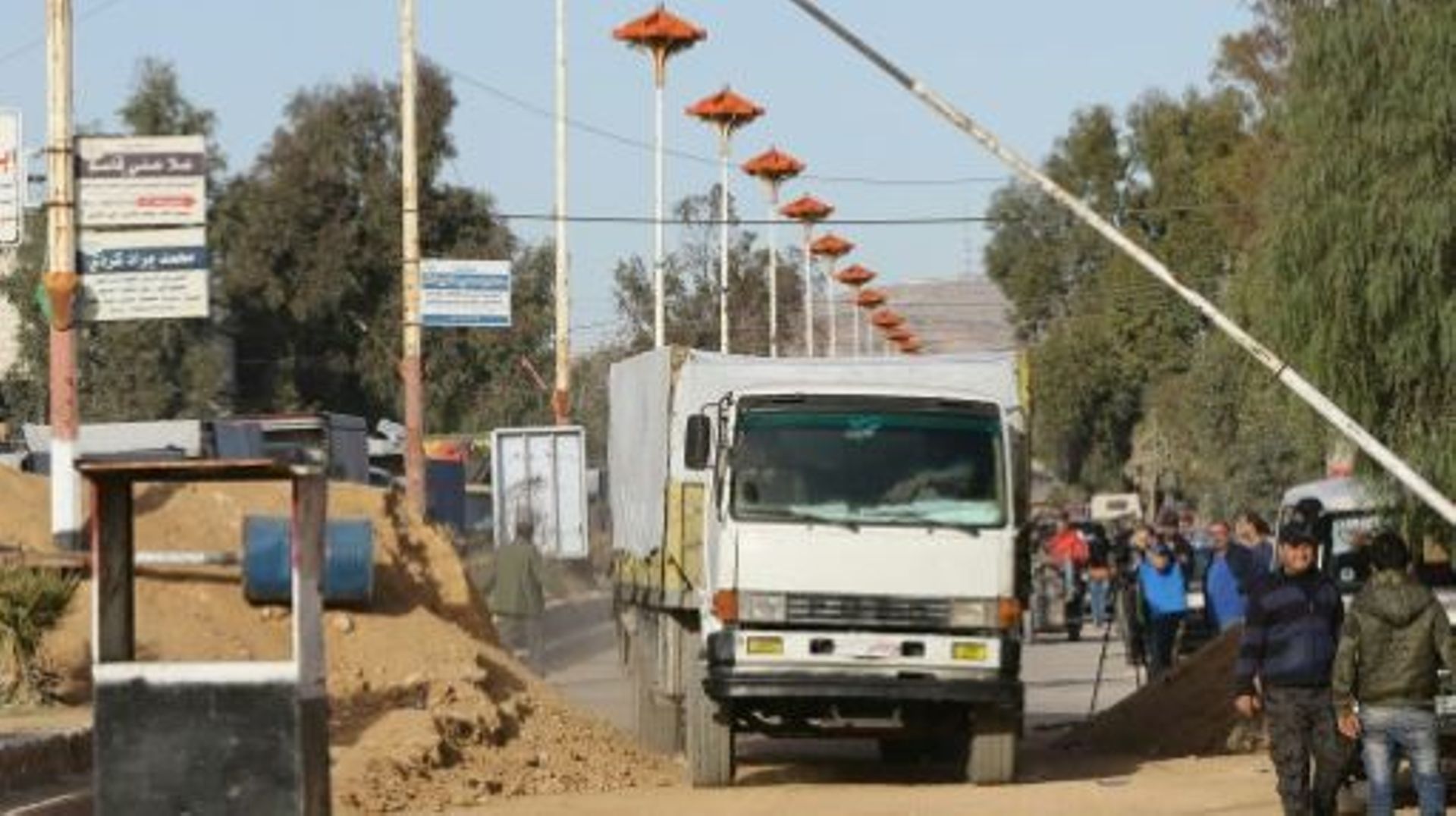 Les zones rebelles d'Alep se préparent à endurer un siège - RTBF Actus