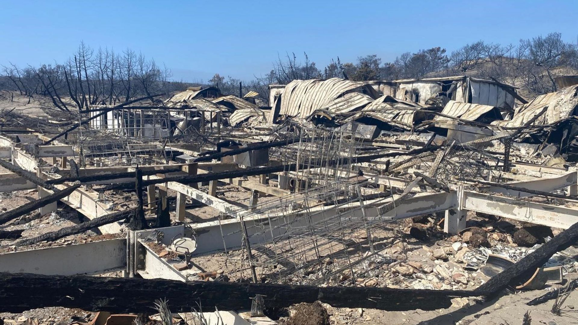 Sur l’île de Rhodes après les incendies : 'Ici, c’était comme un ...