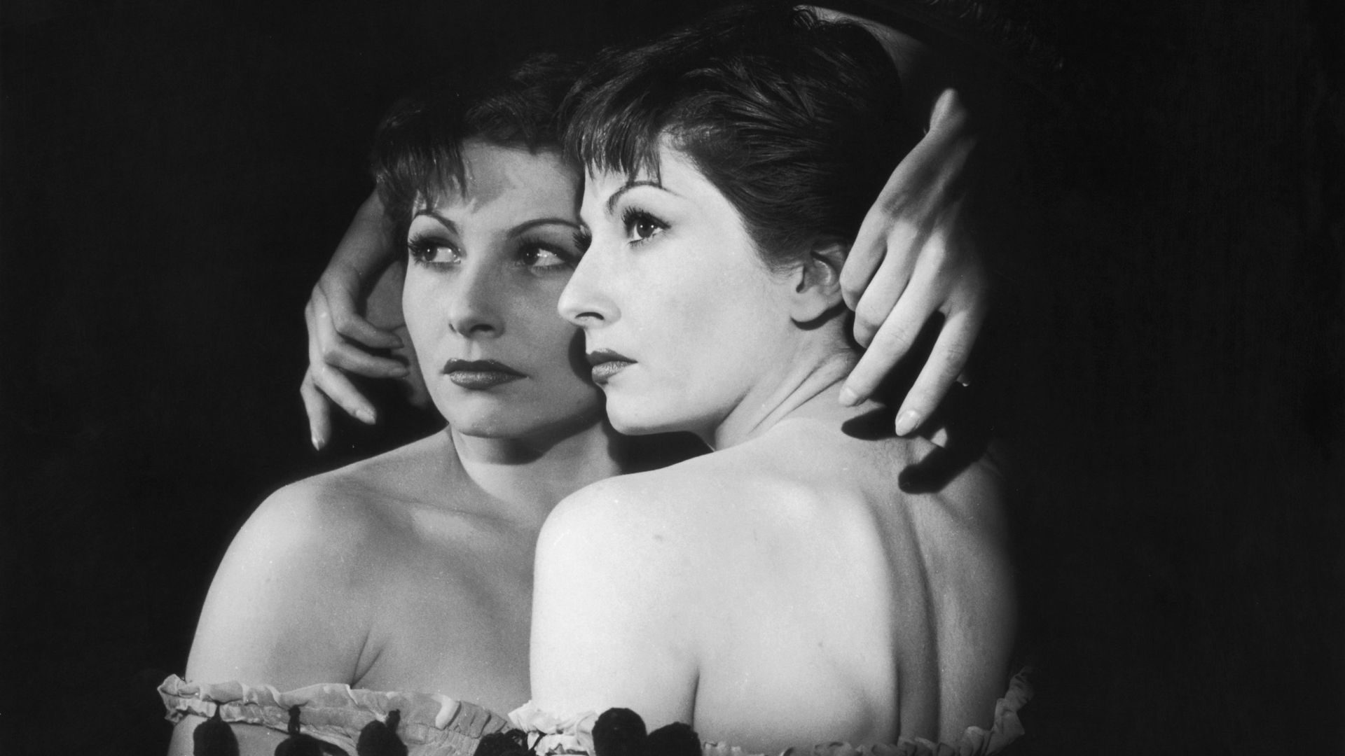 Feux d’artifice : Zizi Jeanmaire, la fleur des ballets parisiens - RTBF ...