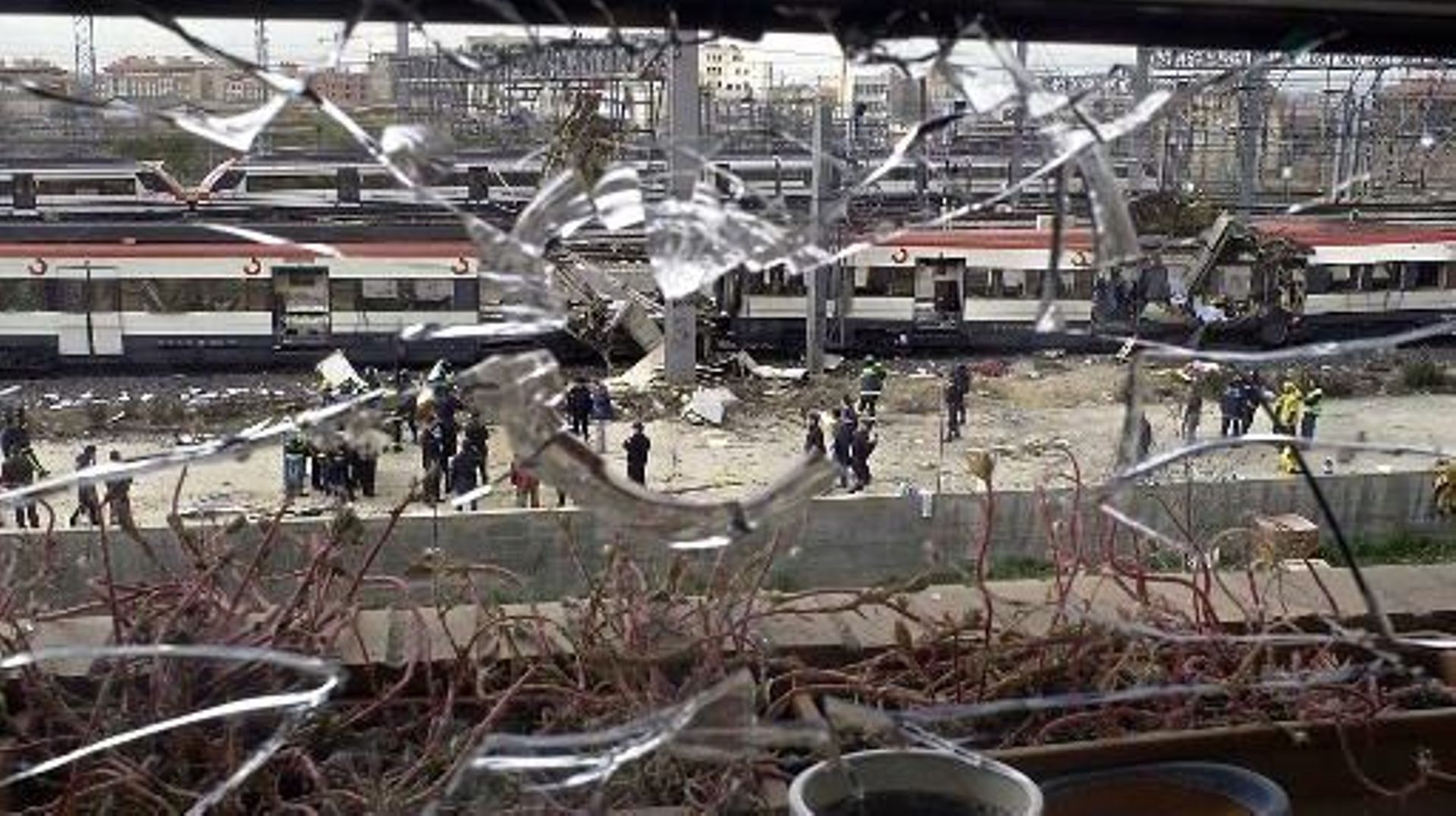 Espagne: émotion dix ans après les attentats du 11 mars 2004 à Madrid ...