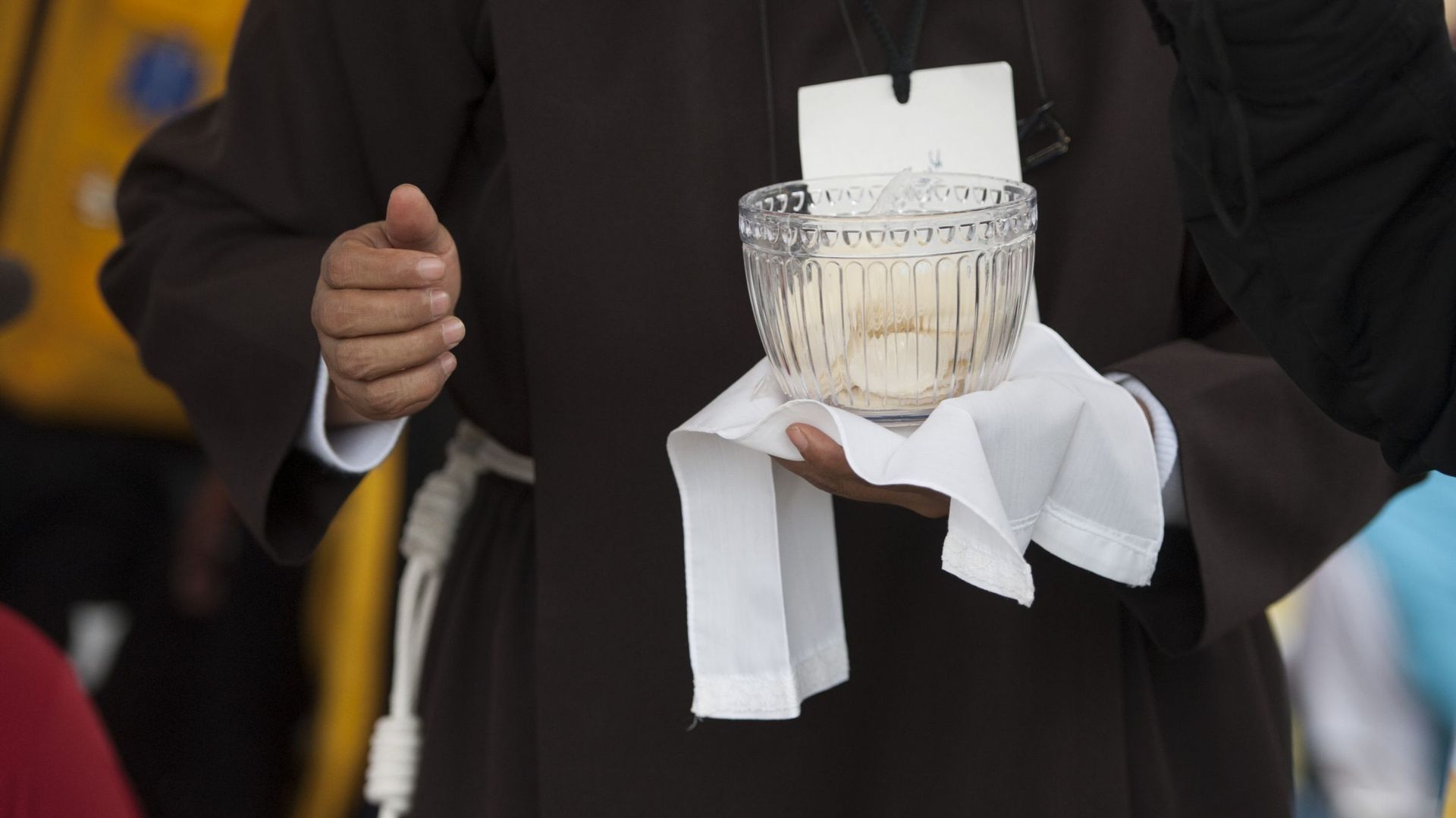 Pas d'hostie sans gluten, la recette est sacrée - RTBF Actus