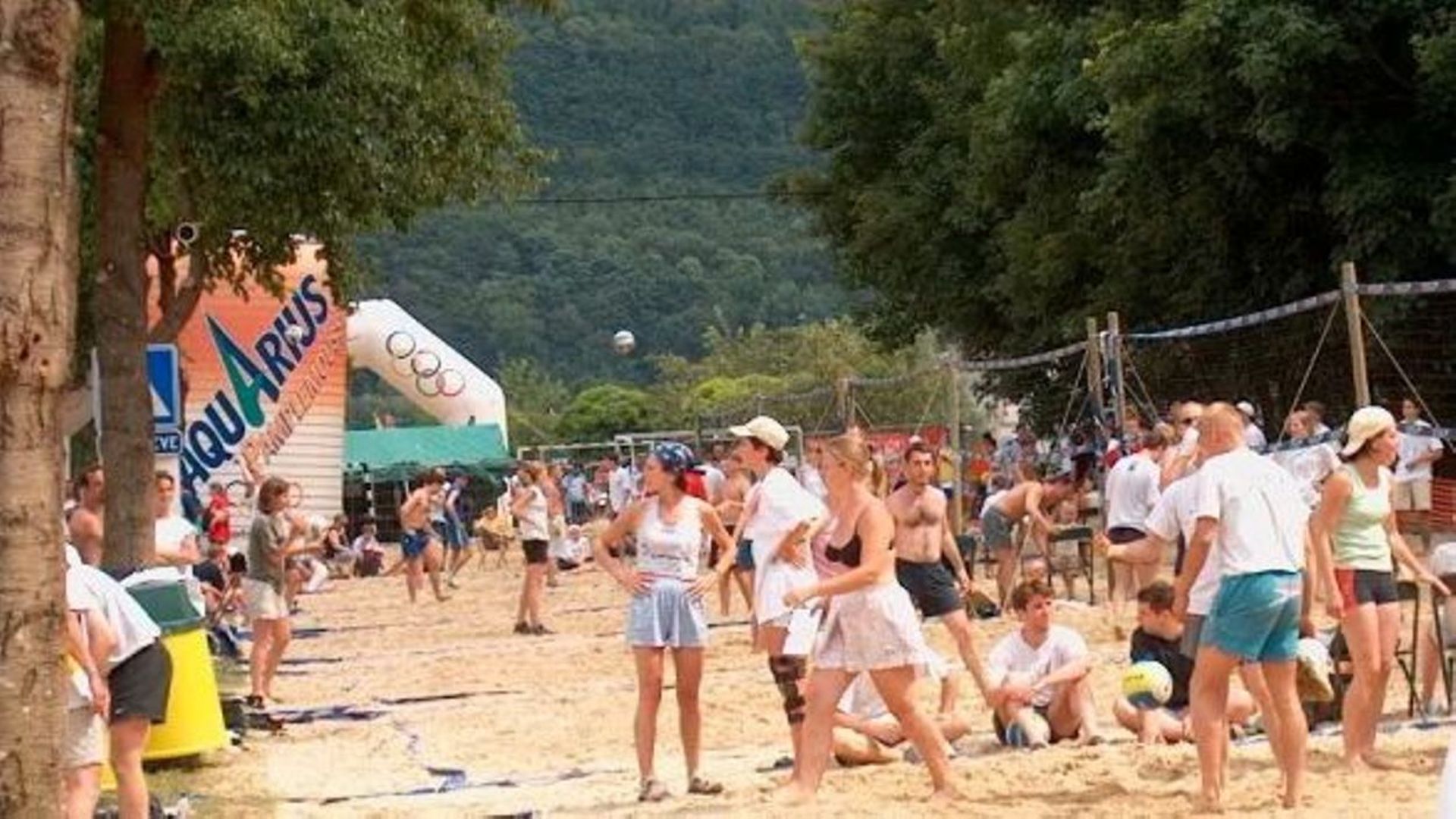 Ouverture des inscriptions pour le Beach volley de Waremme - RTBF Actus