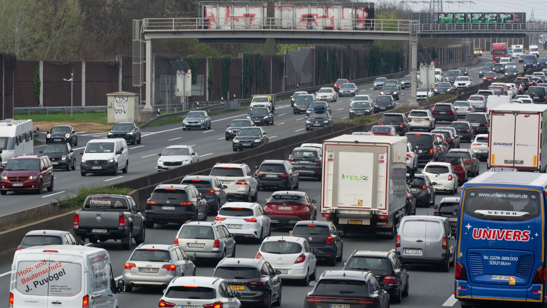 L'E411, l’autoroute de l’enfer ? - RTBF Actus