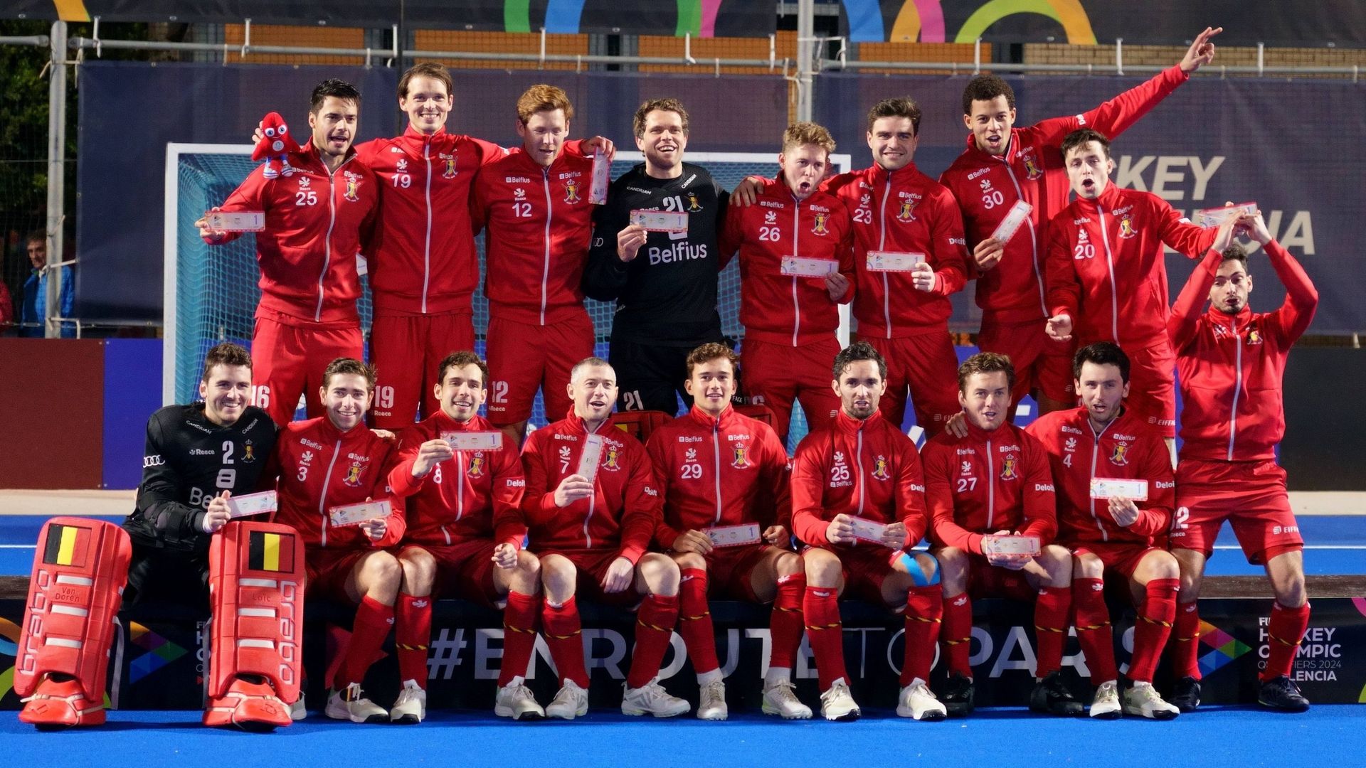 Un coup de génie : le magicien Victor Wegnez transforme son shoot-out d ...