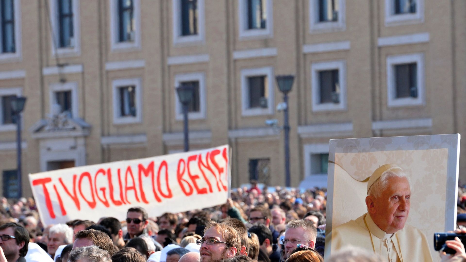 Le pape rend hommage au cardinal belge Julien Ries décédé samedi - RTBF ...