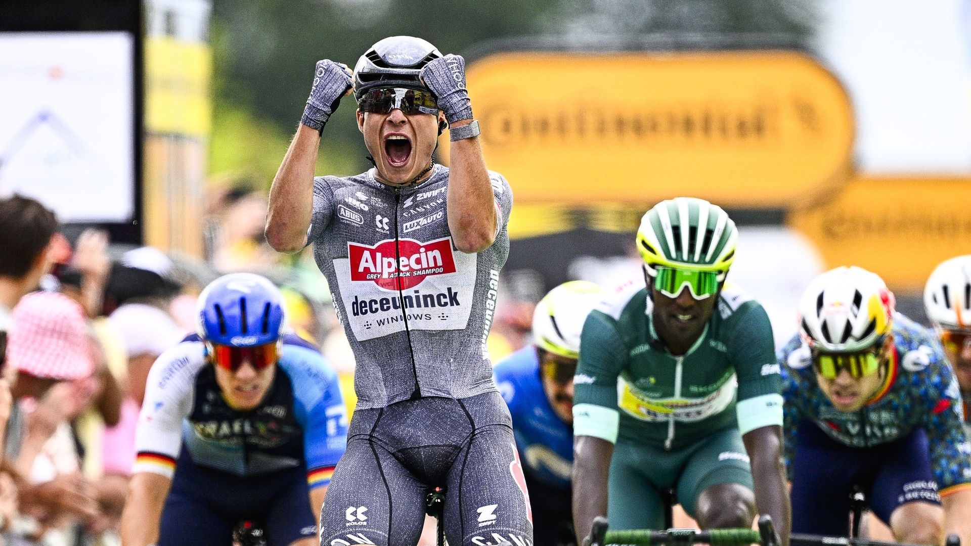 Tour de France : Jasper Philipsen tient enfin sa victoire après avoir survolé le sprint sur la ...
