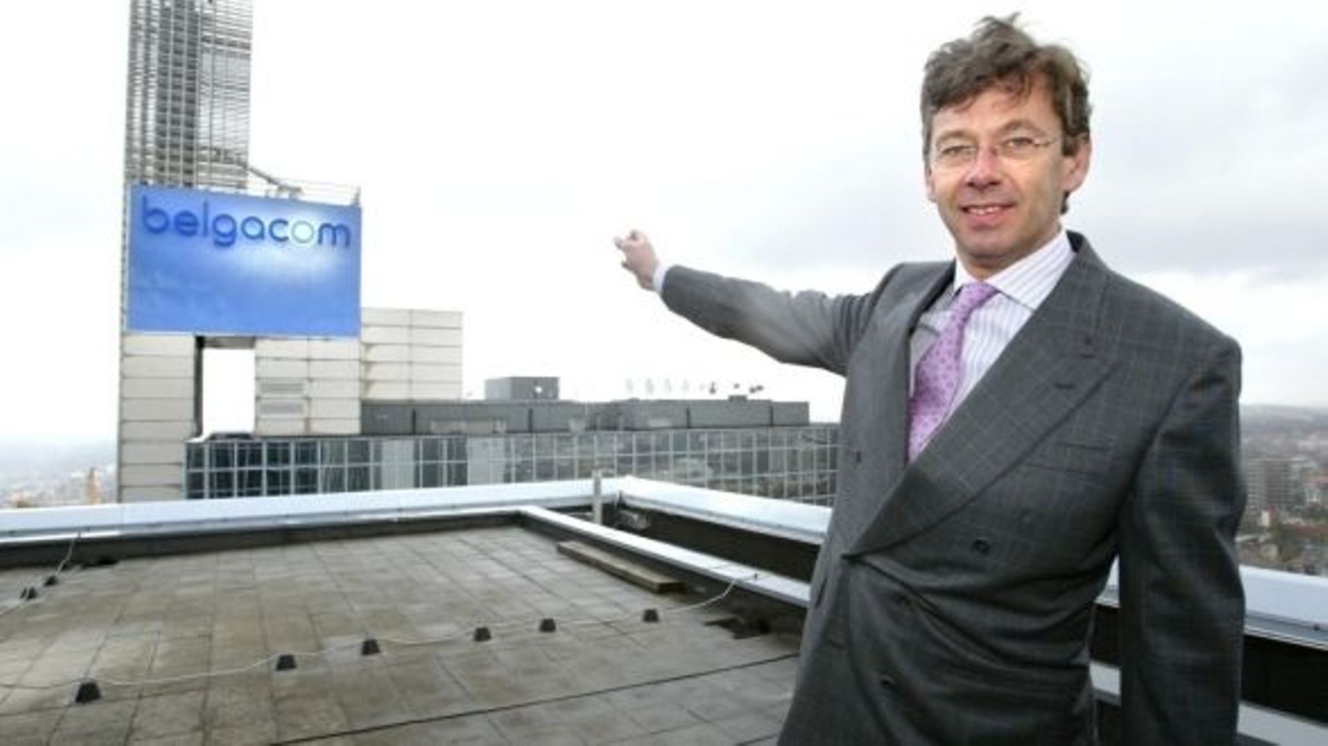 Le salaire de D. Bellens est 'conforme et proportionné' - RTBF Actus