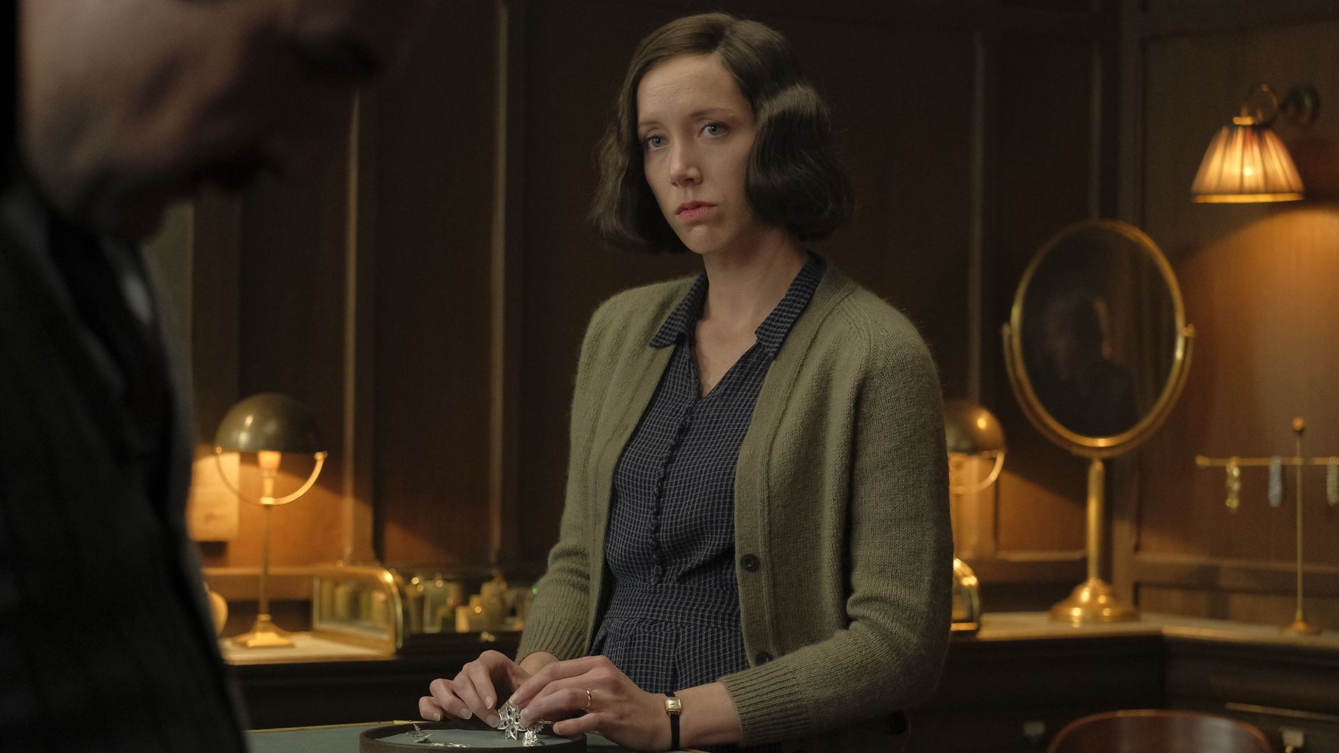 'Adieu Monsieur Haffmann' : un thriller intime avec Daniel Auteuil ...