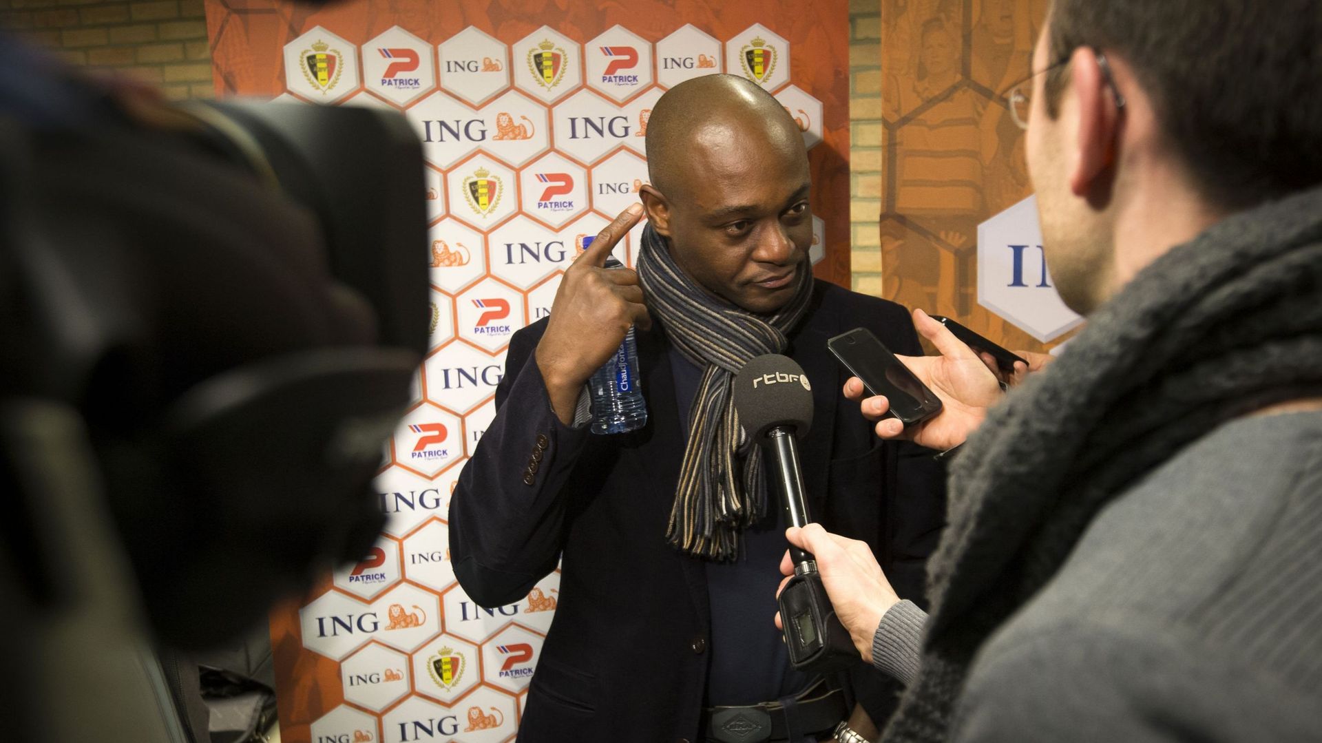 Jérôme Efong Nzolo n'a pas terminé ses tests physiques - RTBF Actus