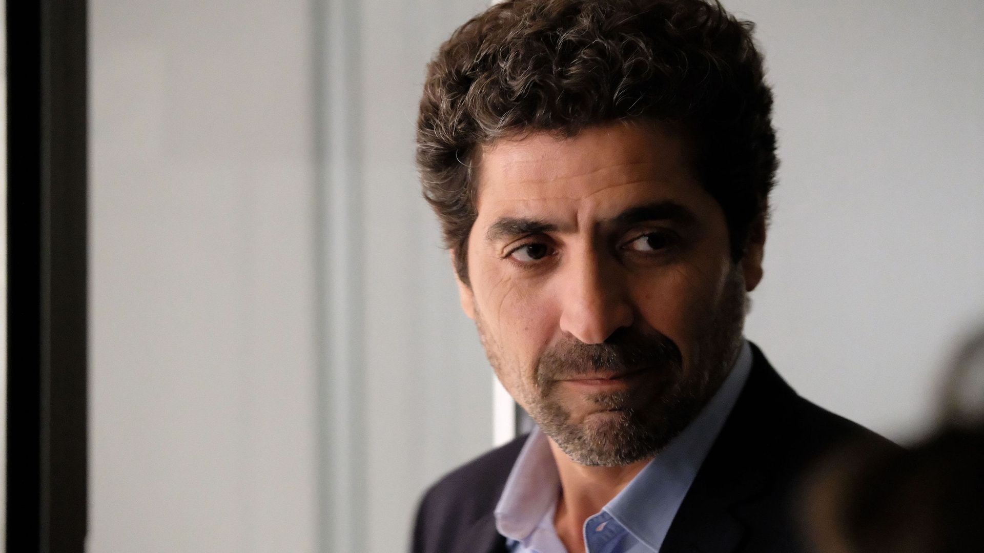 Isabelle Hauben replonge dans son enfance en feuilletant l'album photos ...