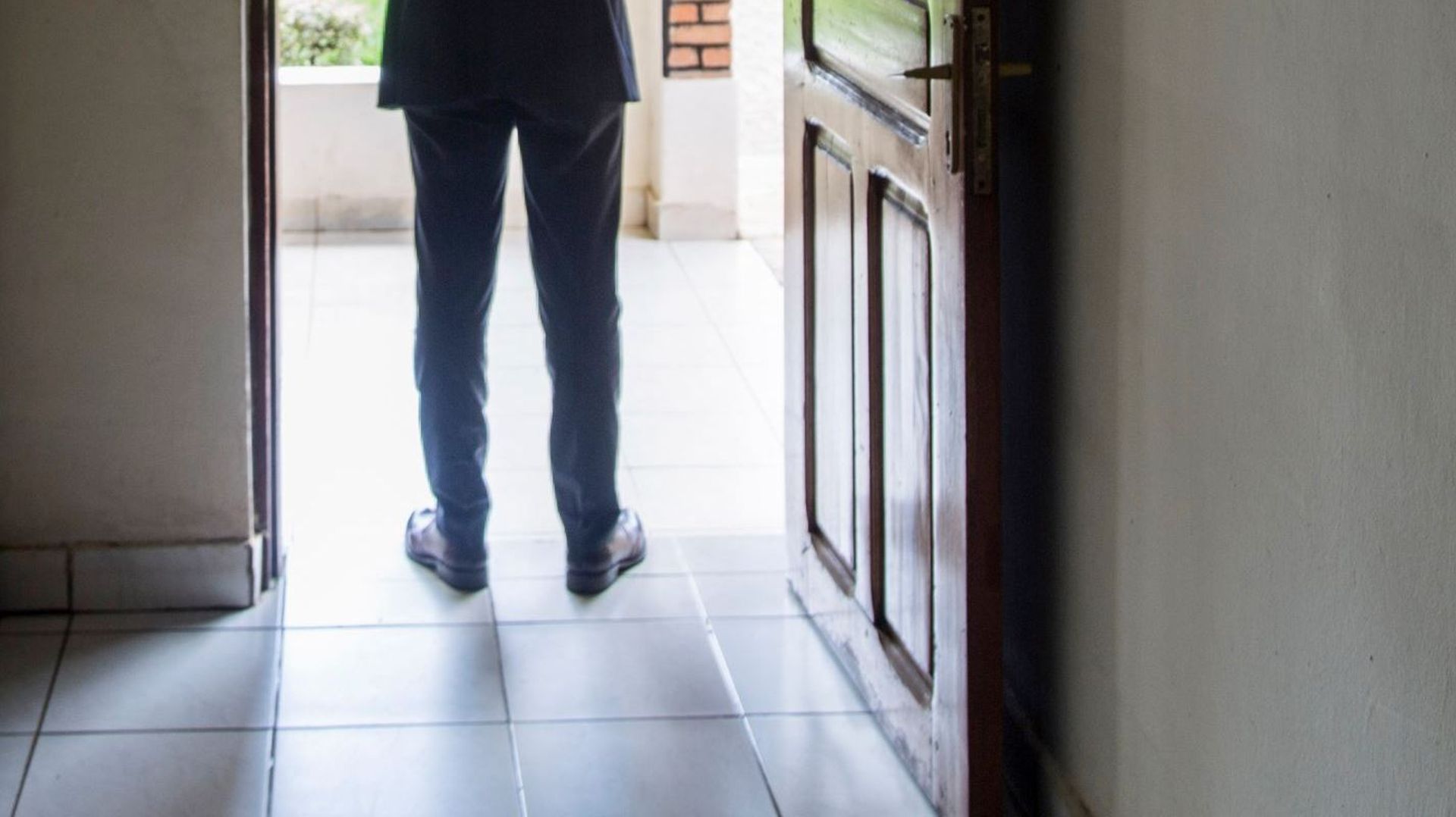 Charleroi : alerte à l'arnaque par de faux agents du CPAS - rtbf.be