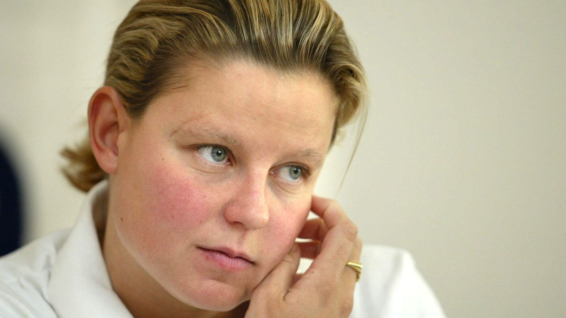 Brigitte Becue: 'Je quitte définitivement le milieu de la natation ...