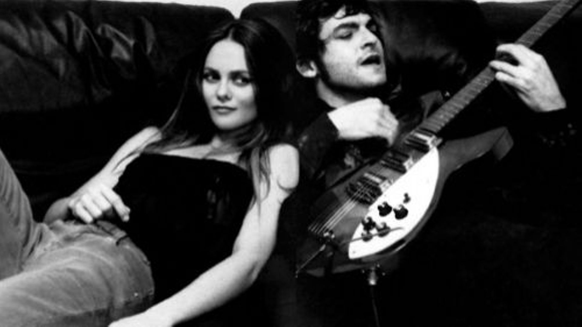 Ecoutez un extrait du duo M/Vanessa Paradis - RTBF Actus