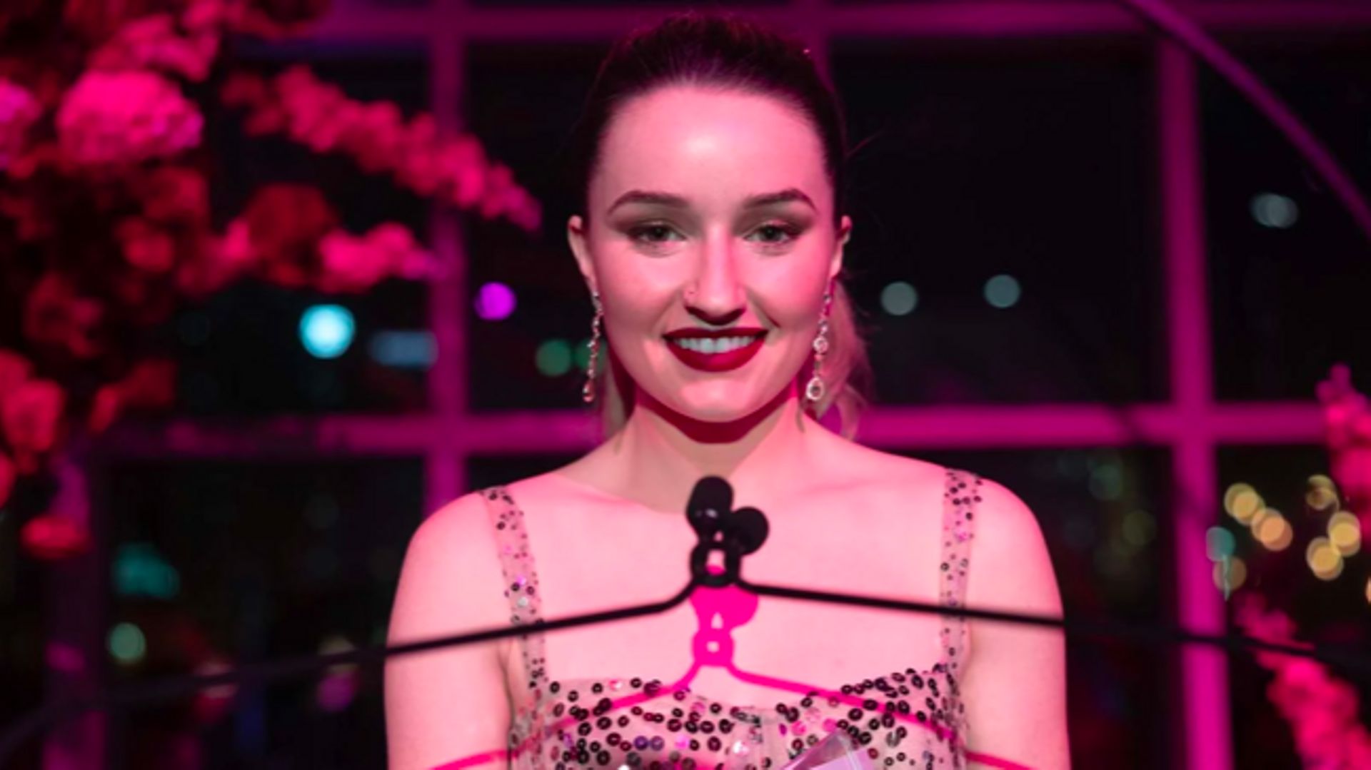 Que devient l’arnaqueuse Belle Gibson, héroïne de la série 'Apple Cider Vinegar' ? - RTBF Actus