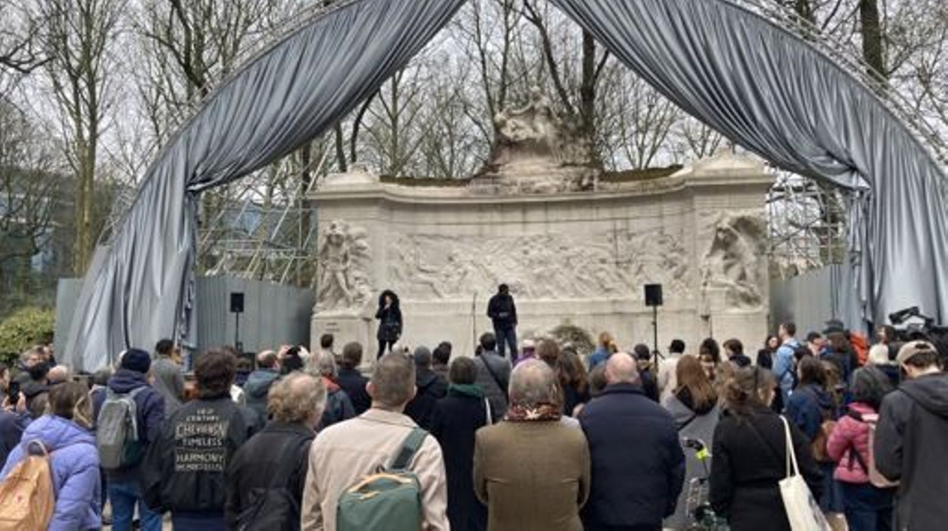 Cinquantenaire : une installation artistique pour contextualiser le ...