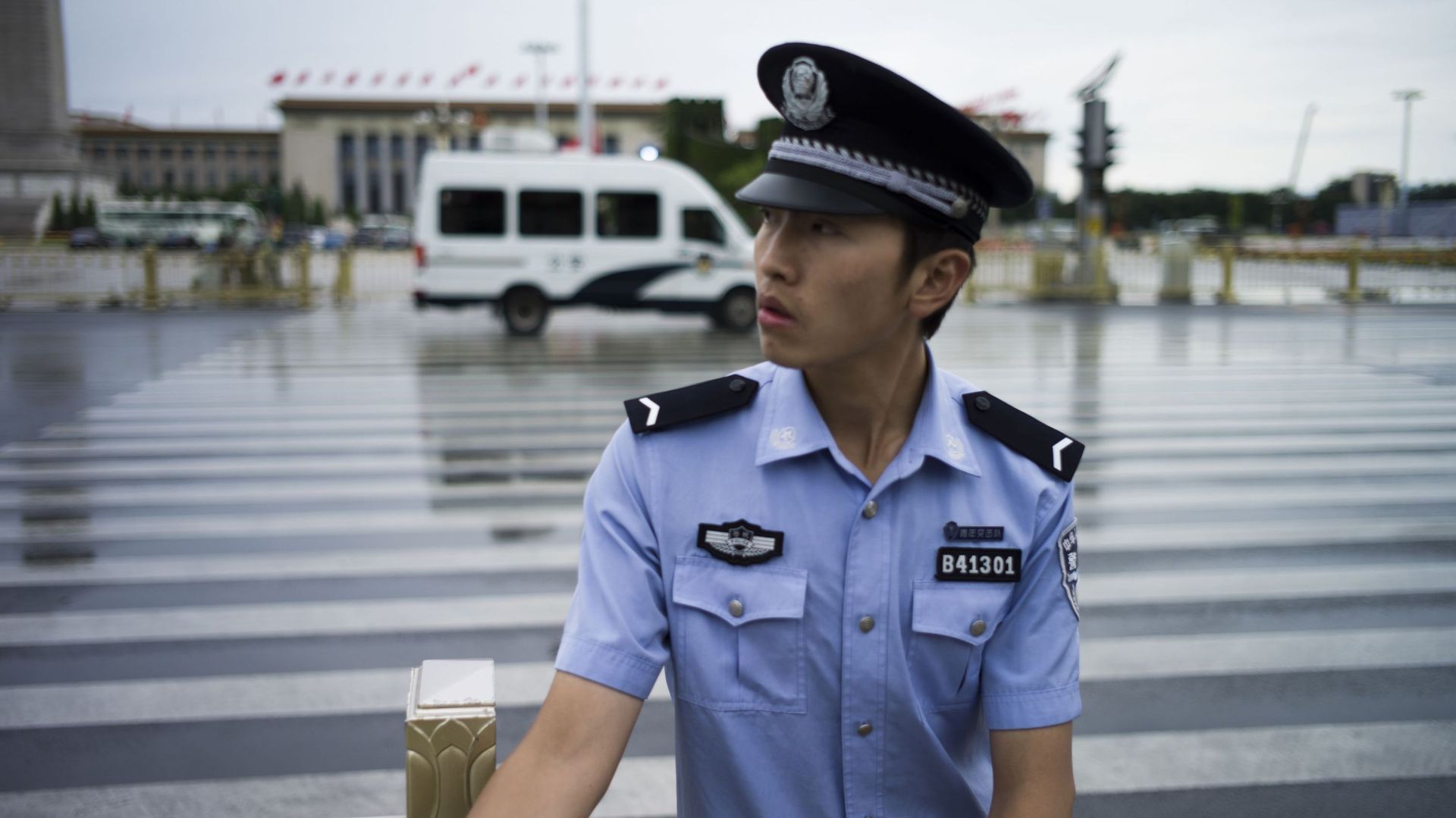 Italie: des policiers chinois patrouillent dans les rues de Rome et de ...