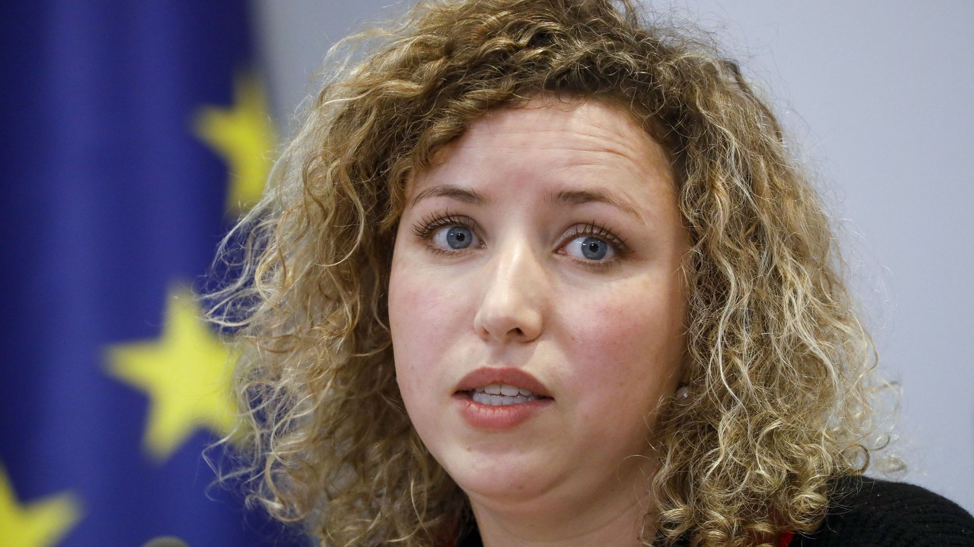 La secrétaire d'Etat Sarah Schlitz annonce sa politique d'égalité des ...